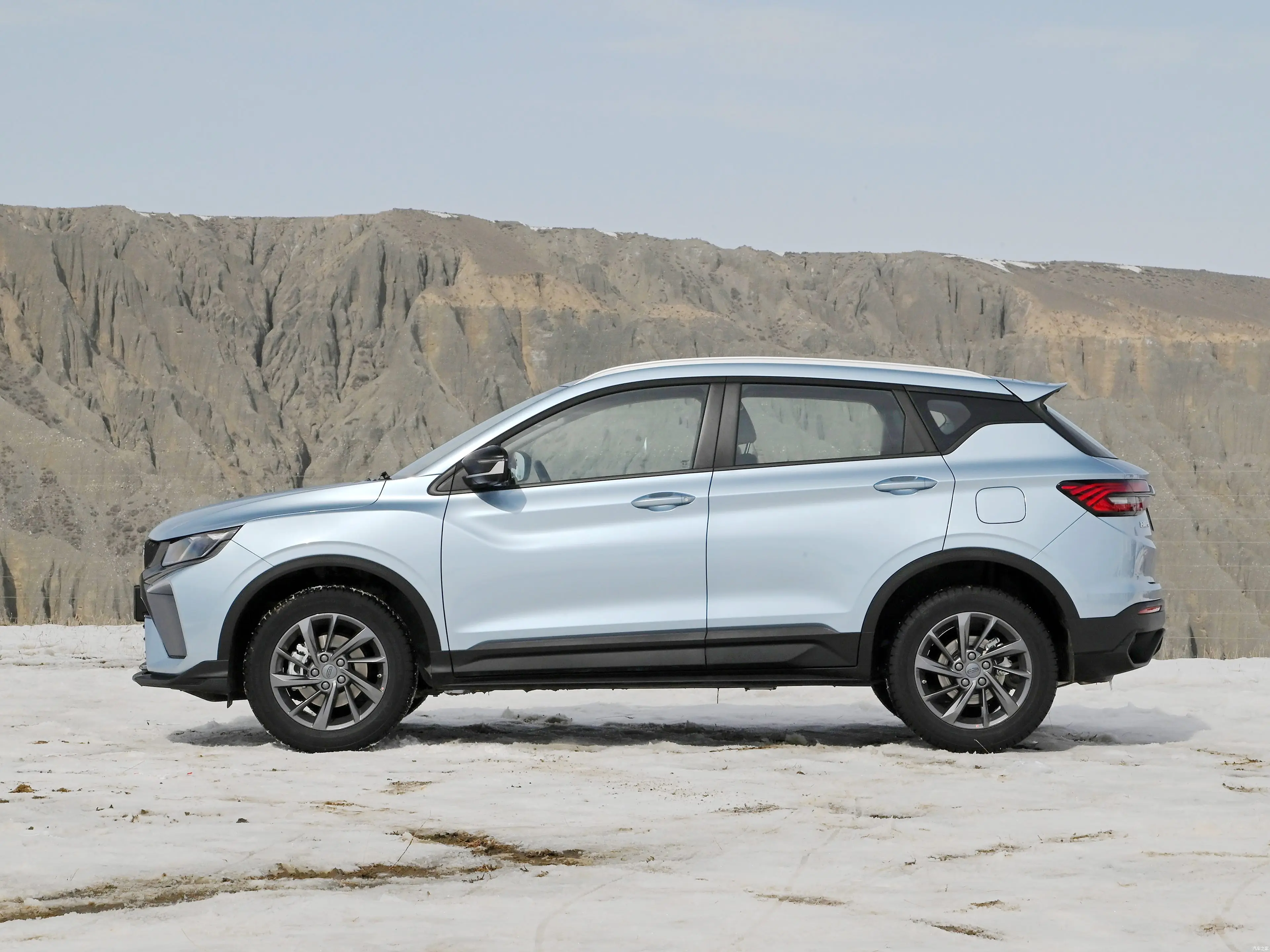 Geely Coolray 2025 1.5L CVT - Efficient SUV Made in China