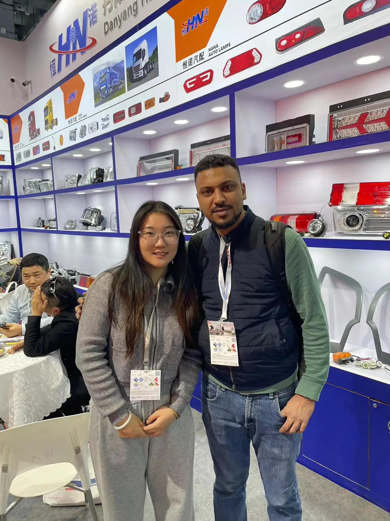 Truck Body Spare Parts Plastic Mirror Arm Cover OE 81637320076 ...