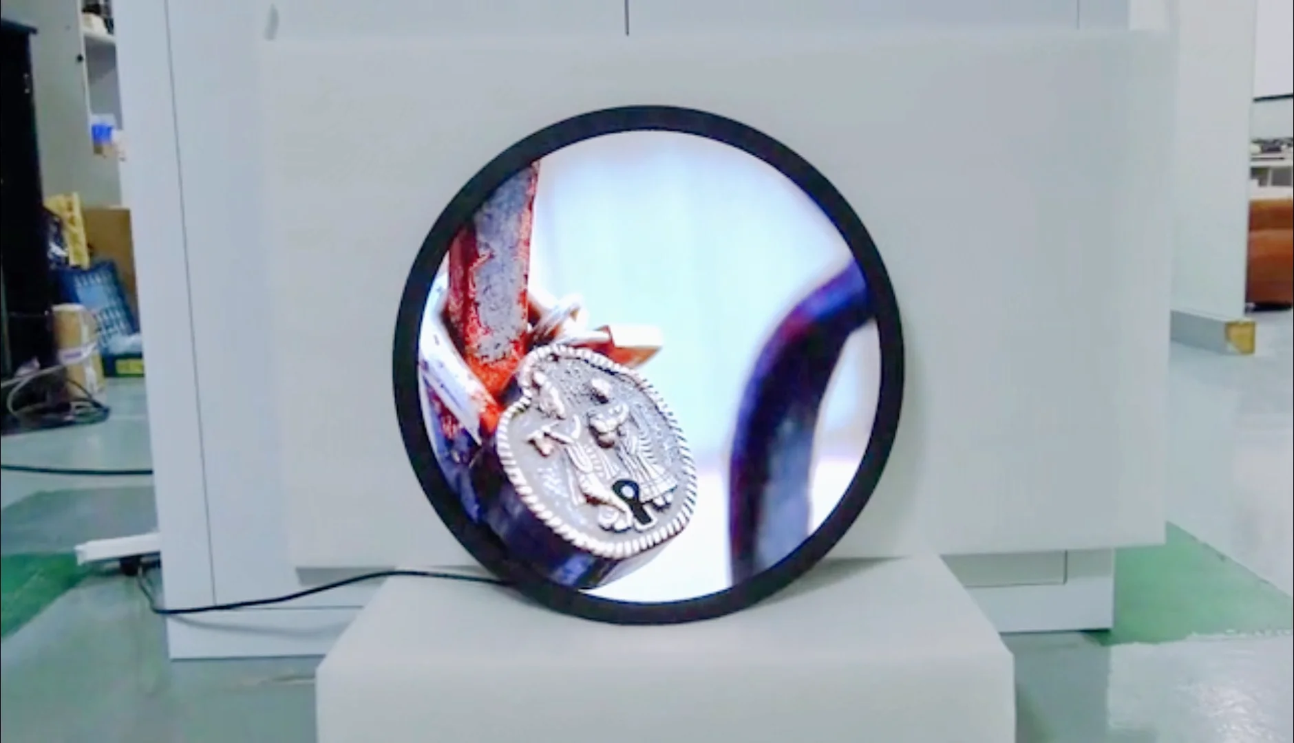 23.6 Inch Android Round Shaped Advertising Digital Signage Player Tft ...