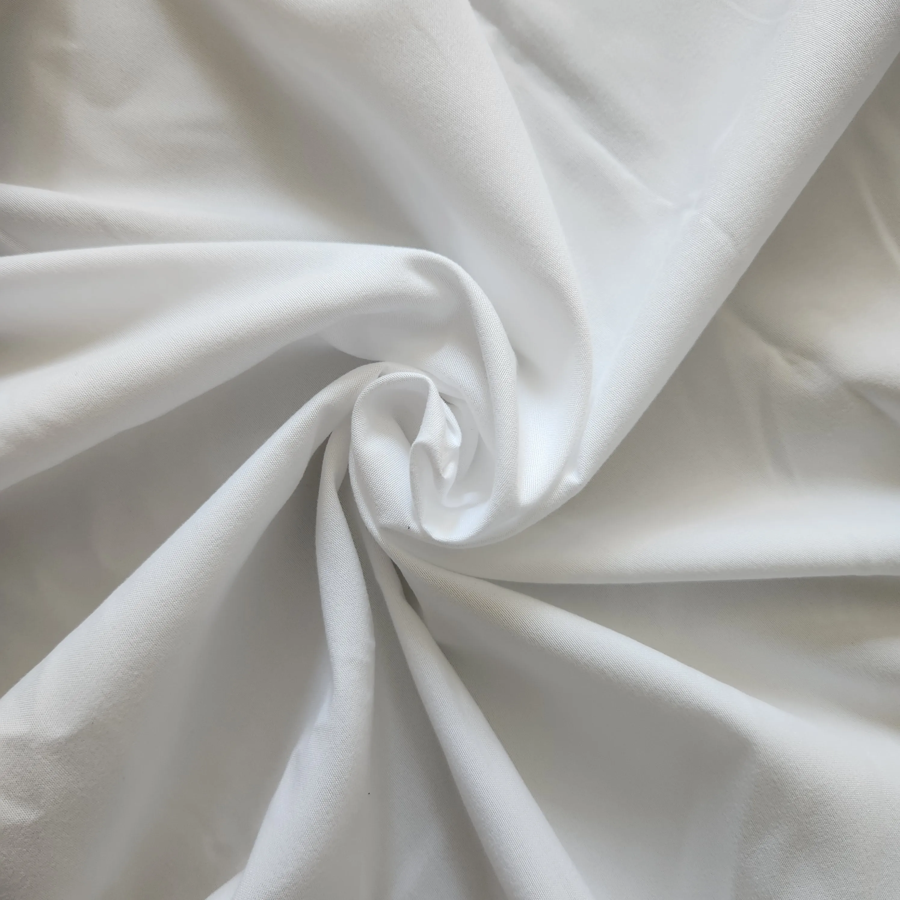 Changxing Supplier White Microfiber Brushed Plain Woven Polyester ...