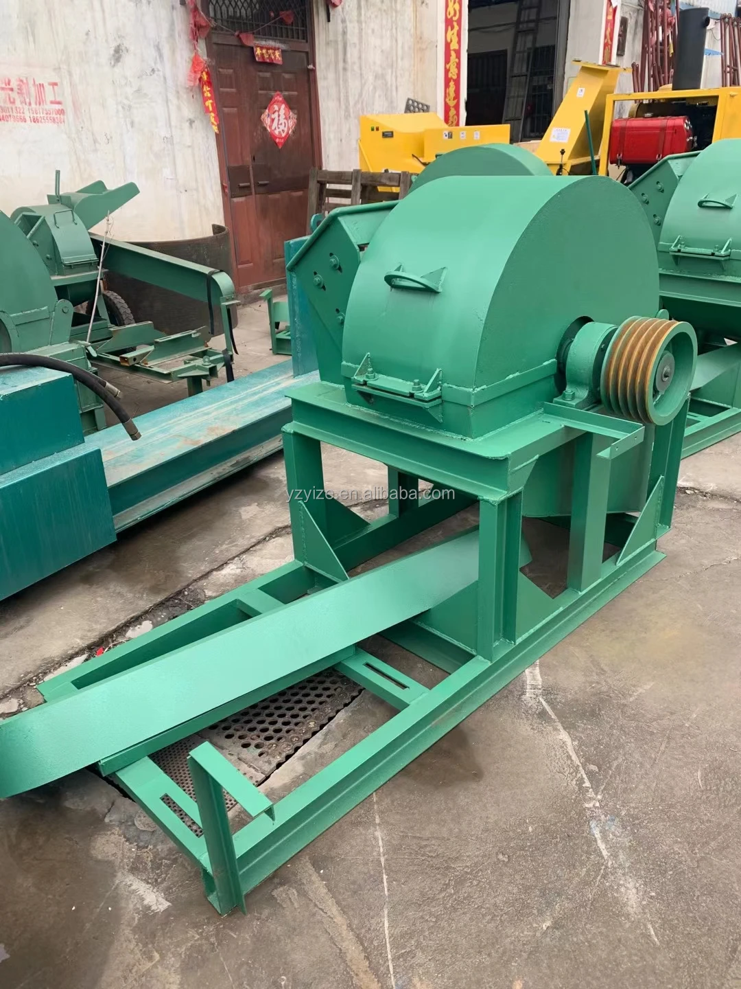 Diesel Wood Crusher Machine Hammer Mill Crusher Price Wood Chipper ...