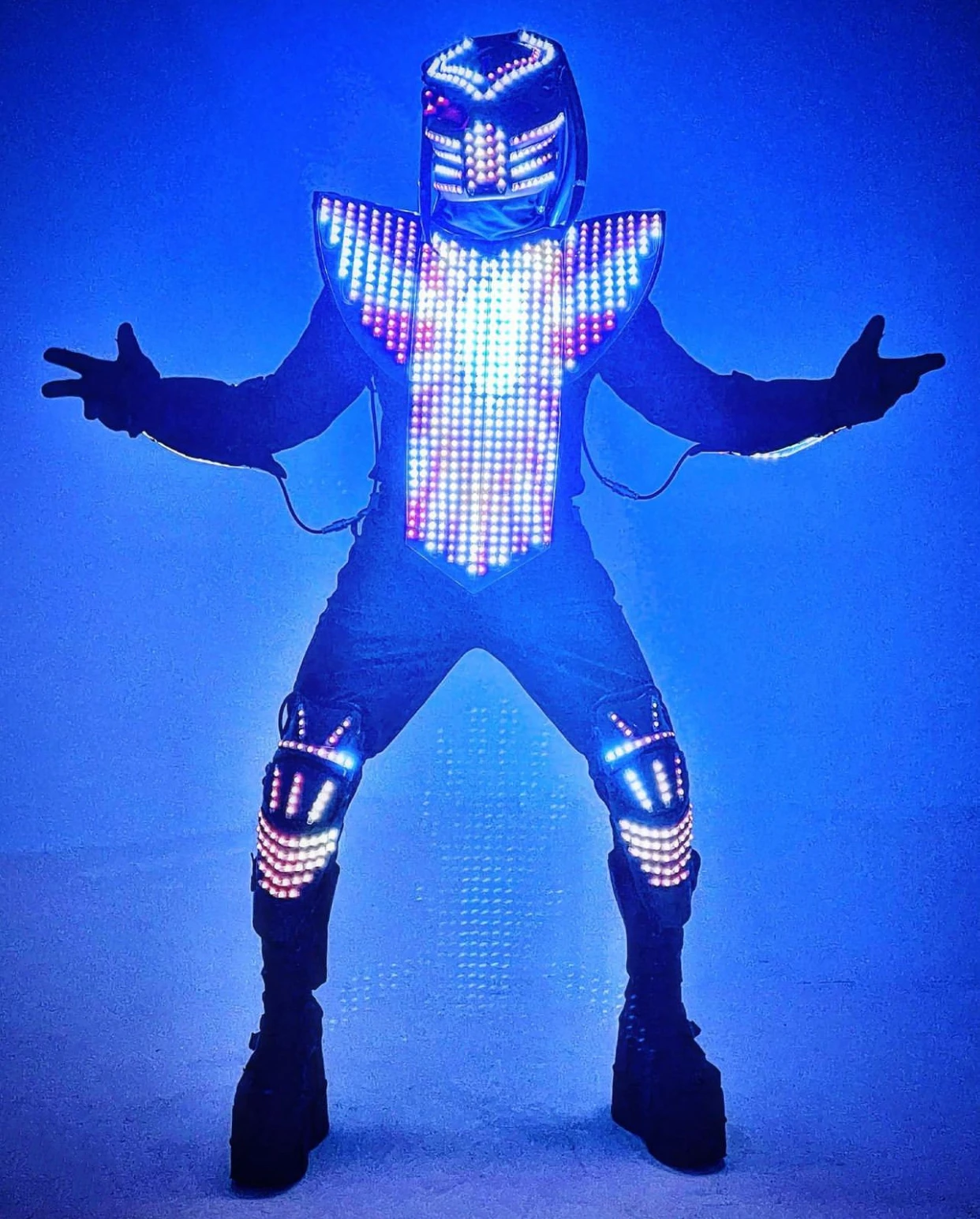 Colorful Programmable Led Robot Suit Costume Party Stilts Costume Led ...