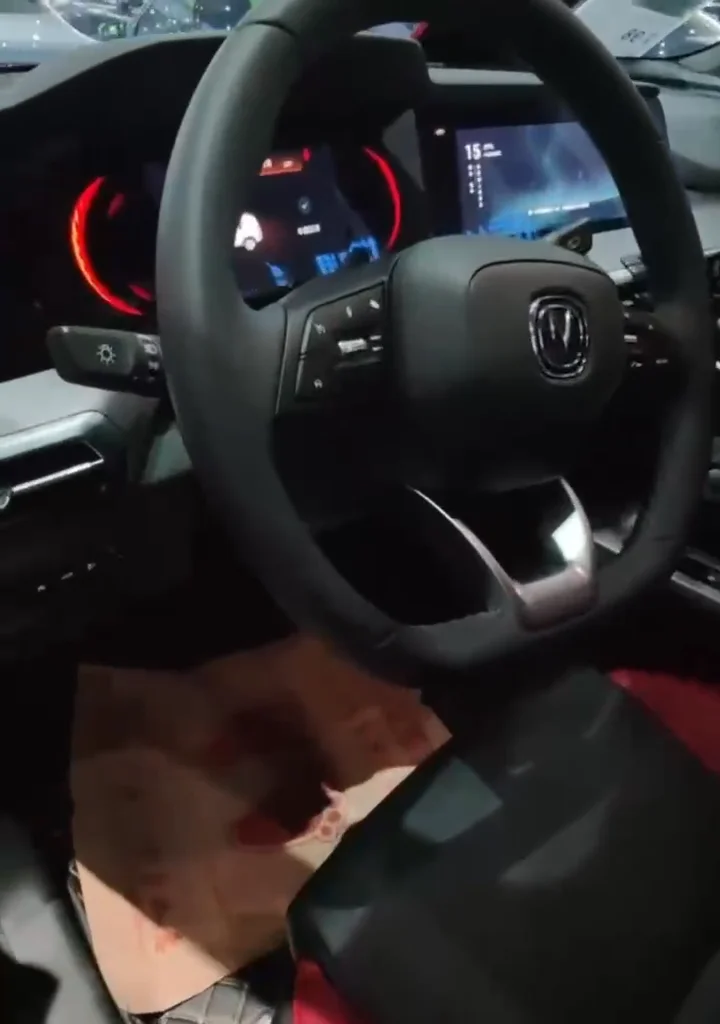 Best-selling Family Passenger Car Changan Cs35plus 2023 Enjoy Edition 1.4t Dct Premium Model ...