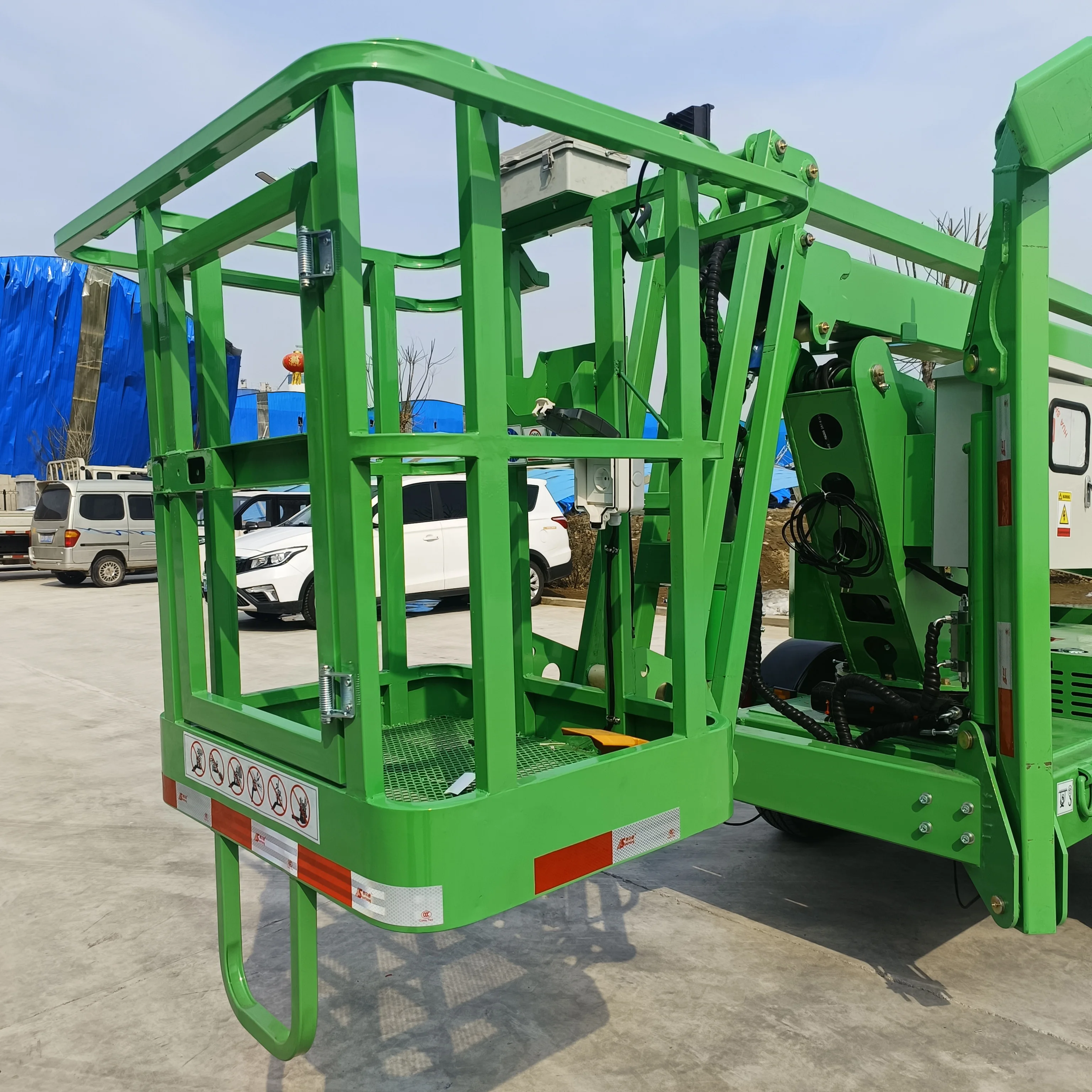 T-156 Electric Articulating Man Lift Knuckle Towable Self Propelled ...
