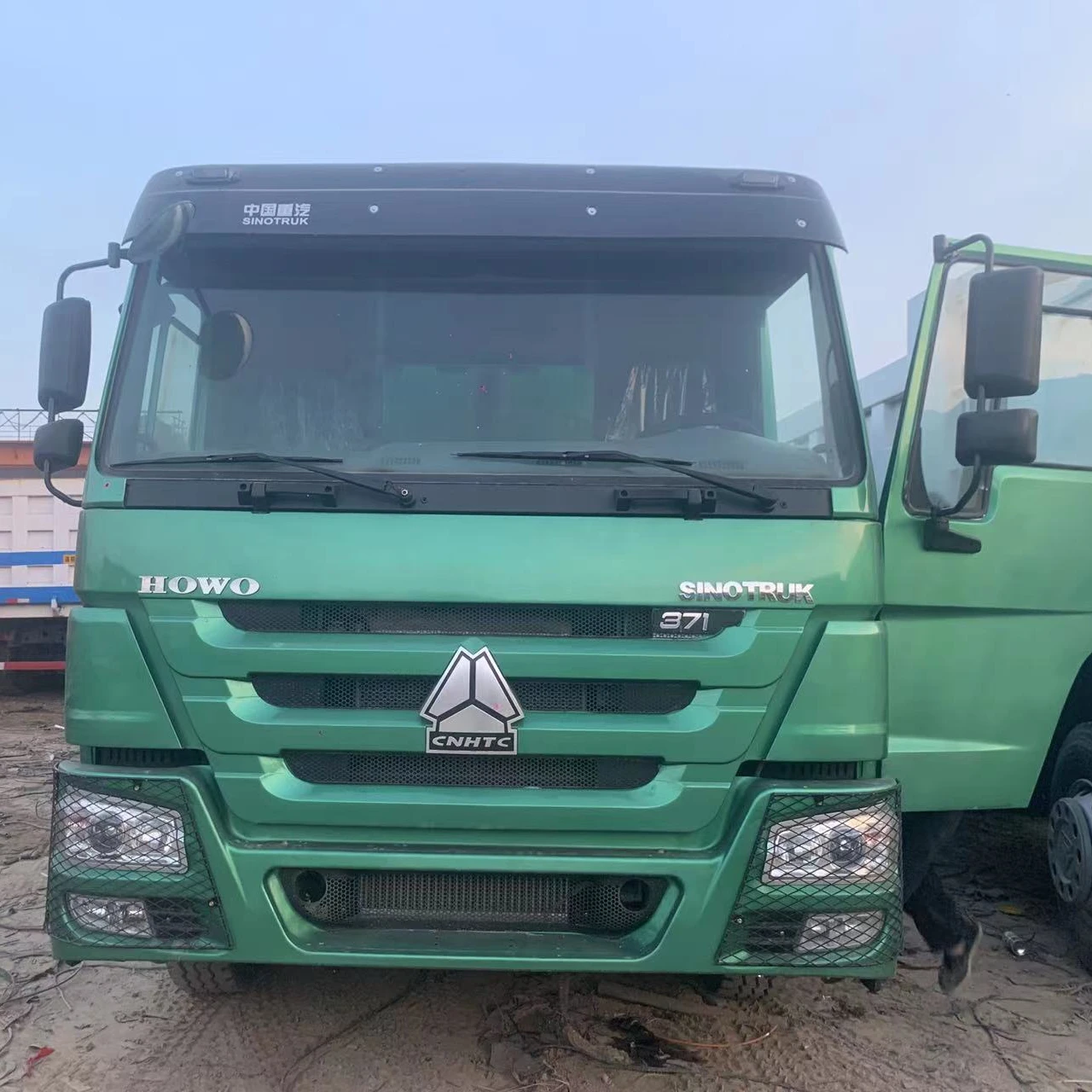一种二手自卸车林业机械howo 6*4 371hp销售| Alibaba.com
