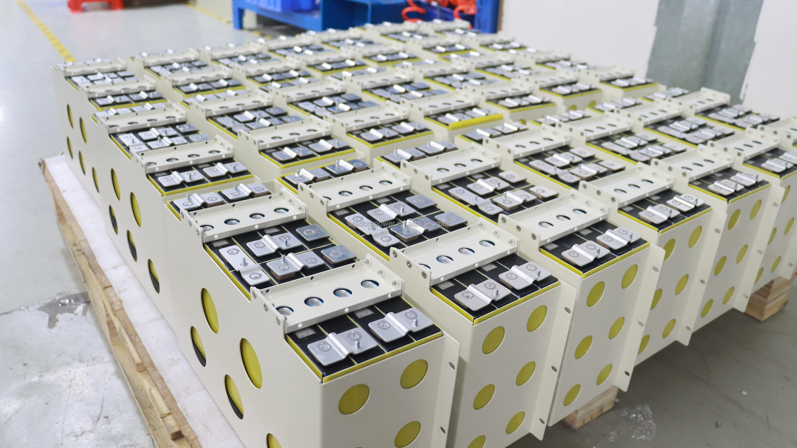 BSLBATT Rack Mounted Lithium Batteries Technology Wholesale Price Solar ...