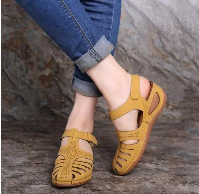 Durable Platform Sandals by CJ - Perfect for Spring/summer