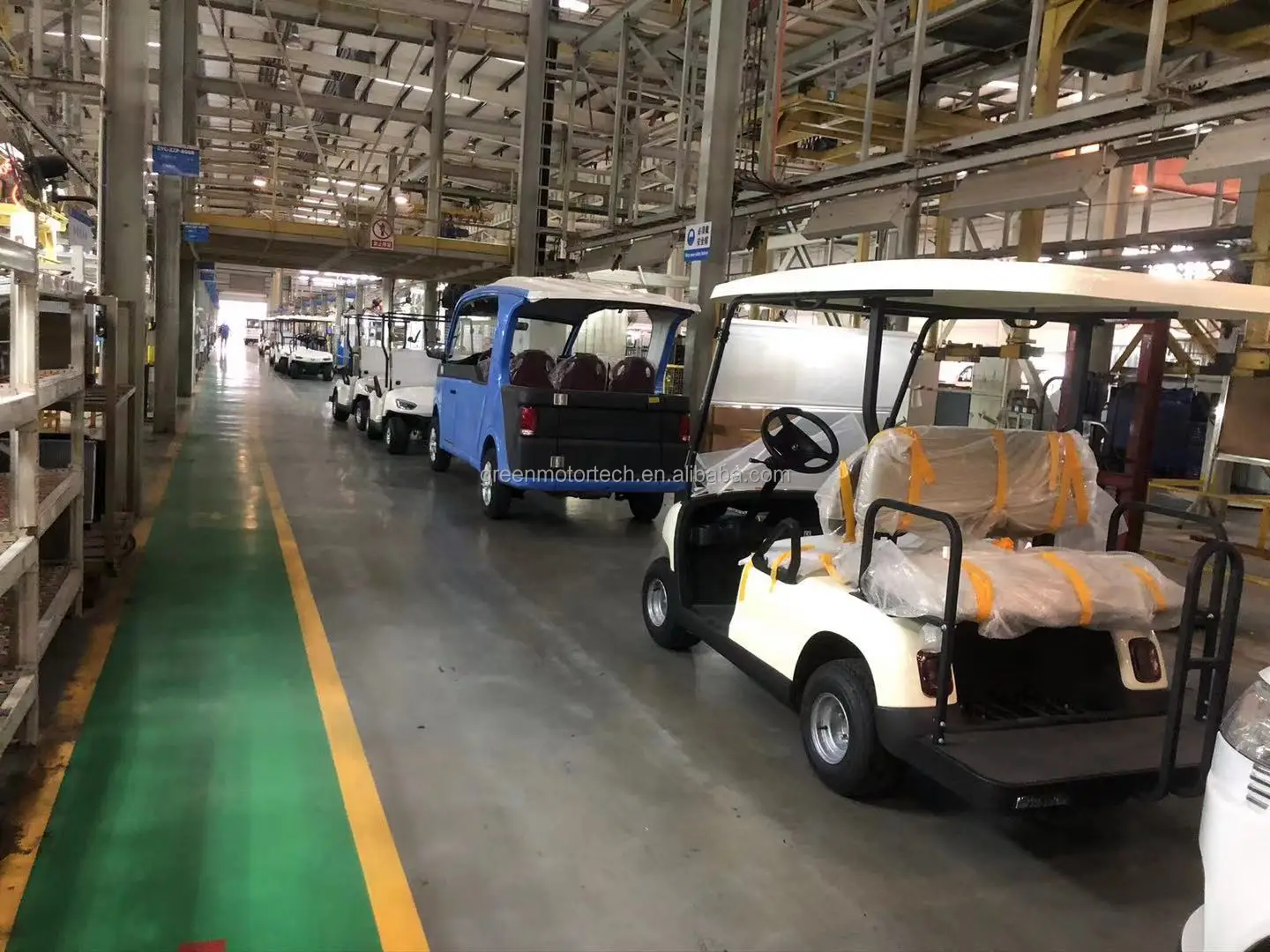 Electric 4 Seats Closed Golf Cart With Air Conditioner Ac System 5kw ...