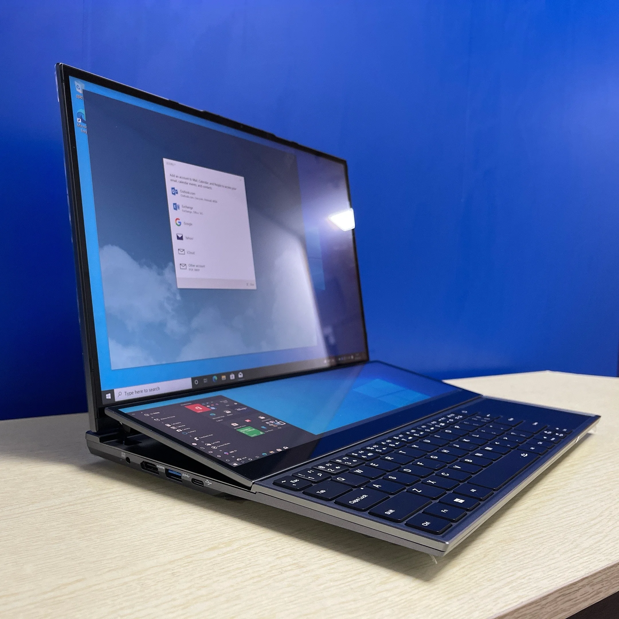 Alibaba.com: 2025 Gaming Laptop with dual display, Intel Xeon W-10855M ...