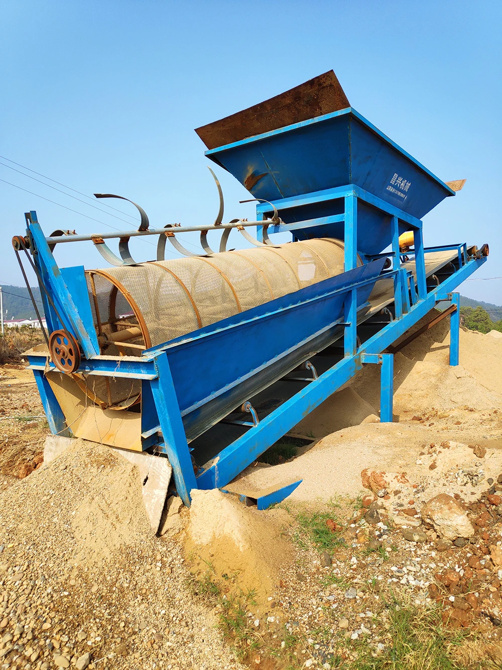 JXSC High Efficient Trommel Separator Rotary Stone Sand Drum Gravel ...