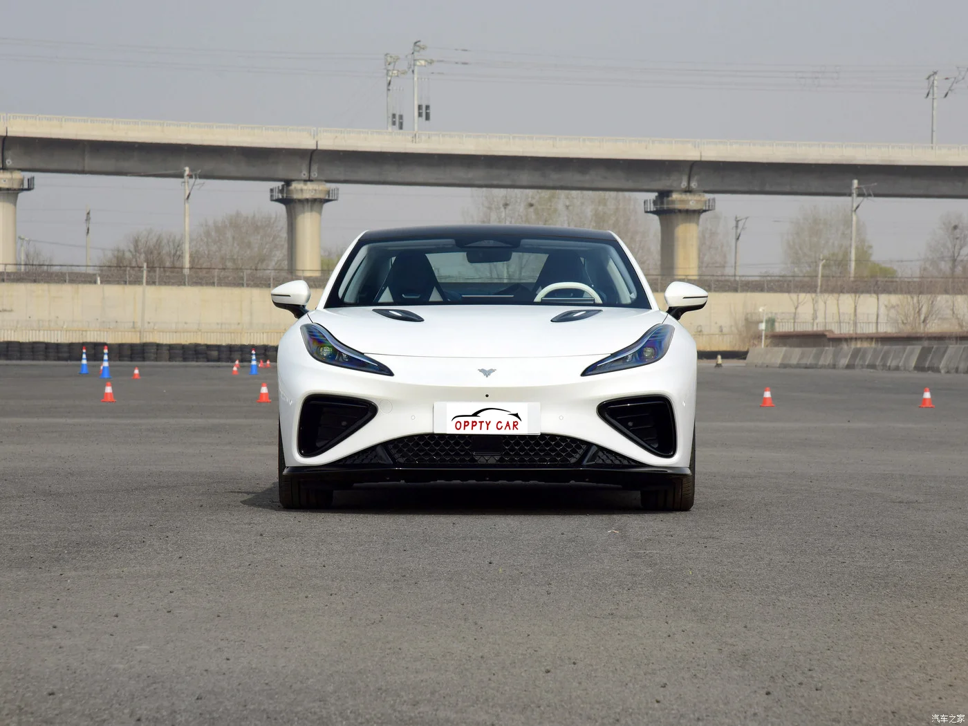 High-looking Electric Car Neta Nezha Gt 660km Awd Top Speed 190km/h ...