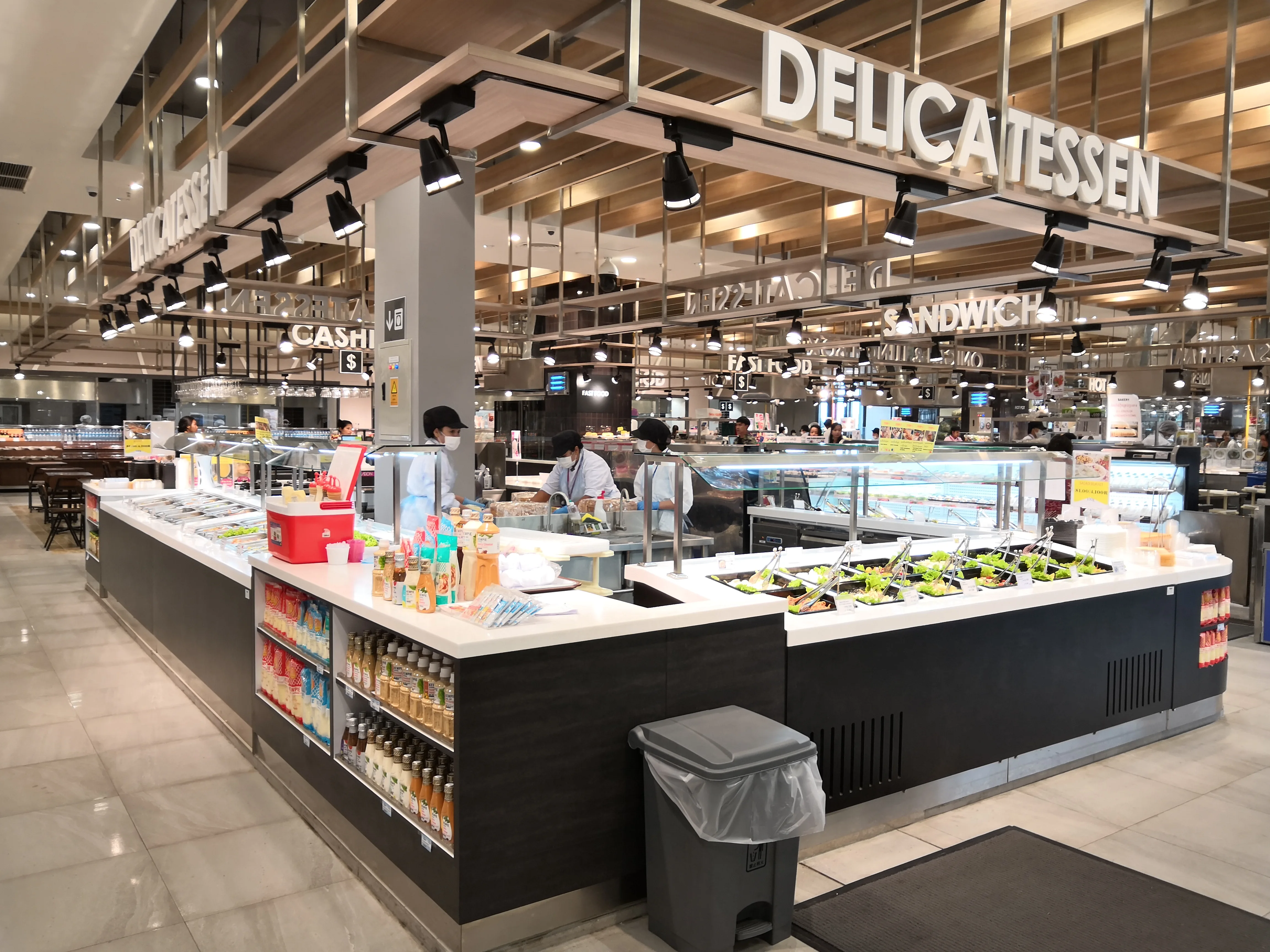 Commerical Bakery Display Showcase - Heavy Duty & Stylish