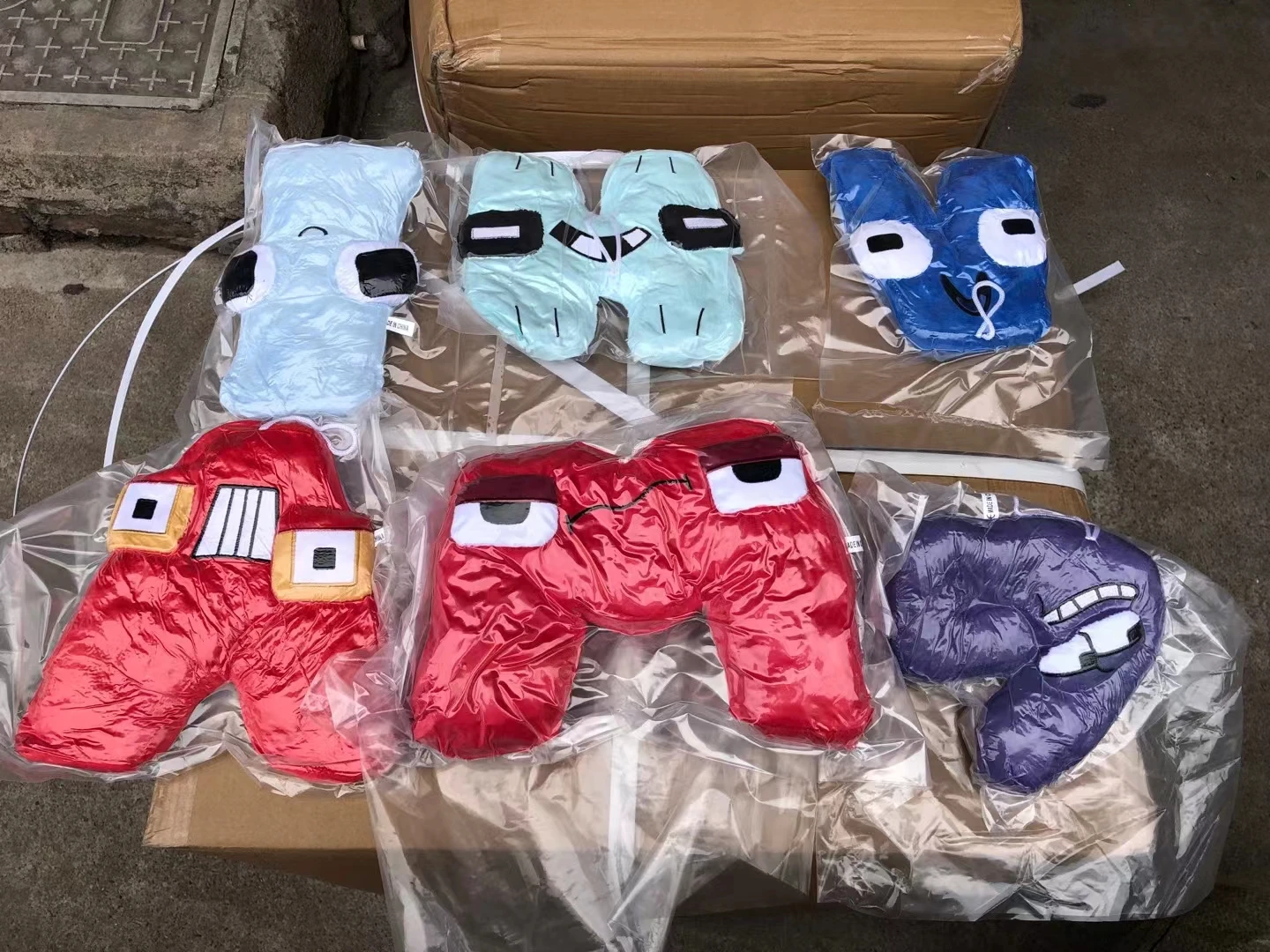 Smiling Critters Plush Toys Cartoon Aminal Rabbit Cat Dog Bear Dolls ...