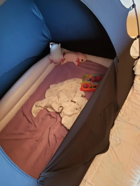 Blackout Crib Inflatable Tent - Durable & Breathable Fabric