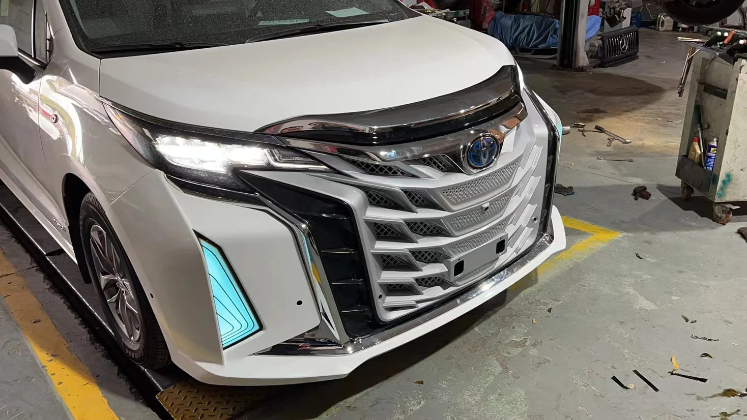 High Quality Body Kit For Toyota Sienna 2021 Year Include Front And ...