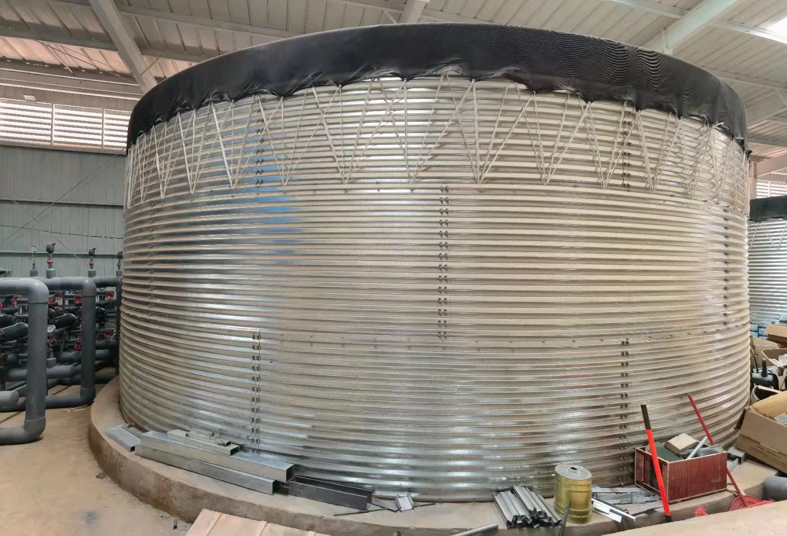 10000 Liter Plastic Water Tank - Durable & Efficient Storage