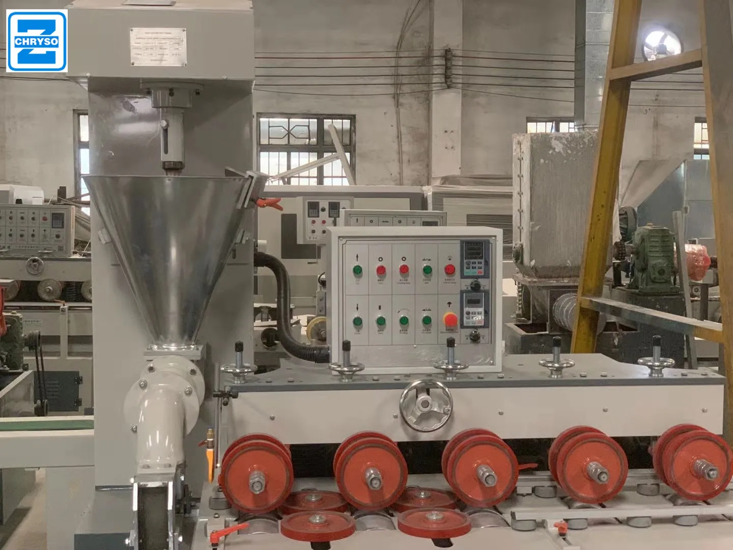 Gesso Primed Solid Wooden Moulding Machine - MDF Skirting Crown ...