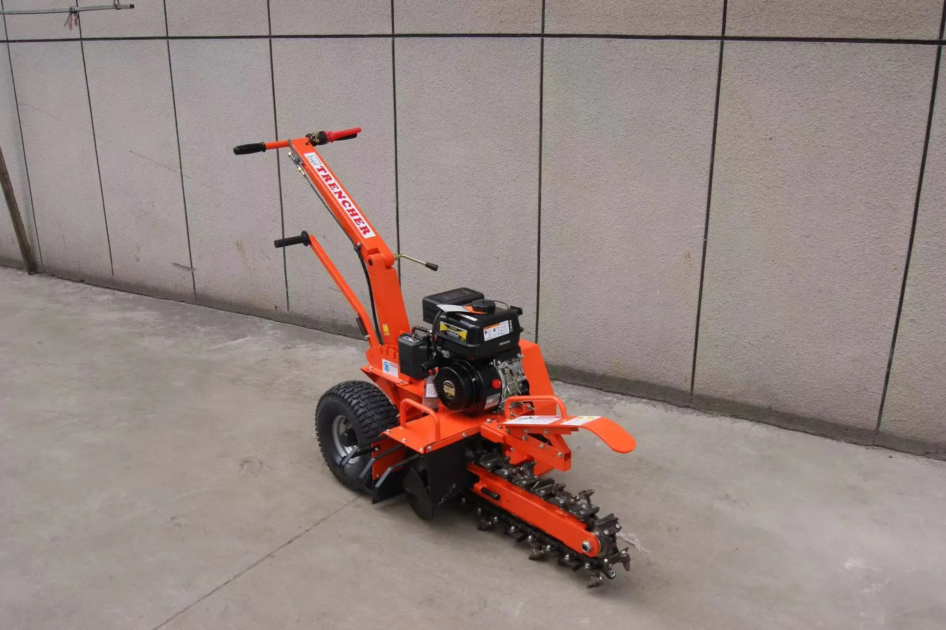 15hp Petrol Engine Powered Mini Trencher Machine For Pipelines Laying ...