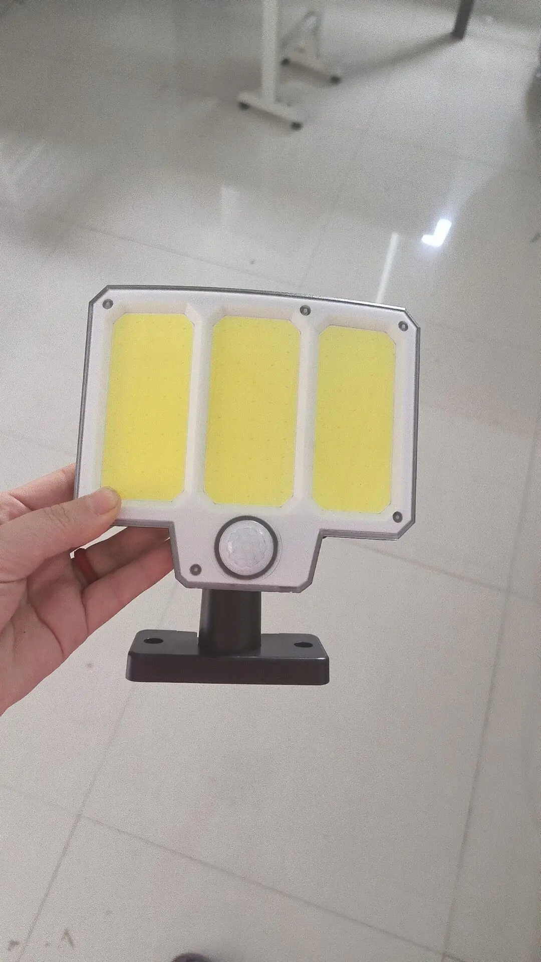 Motion Sensor Indoor Outdoor LED Hanging Solar Light 5M Wire Solar ...