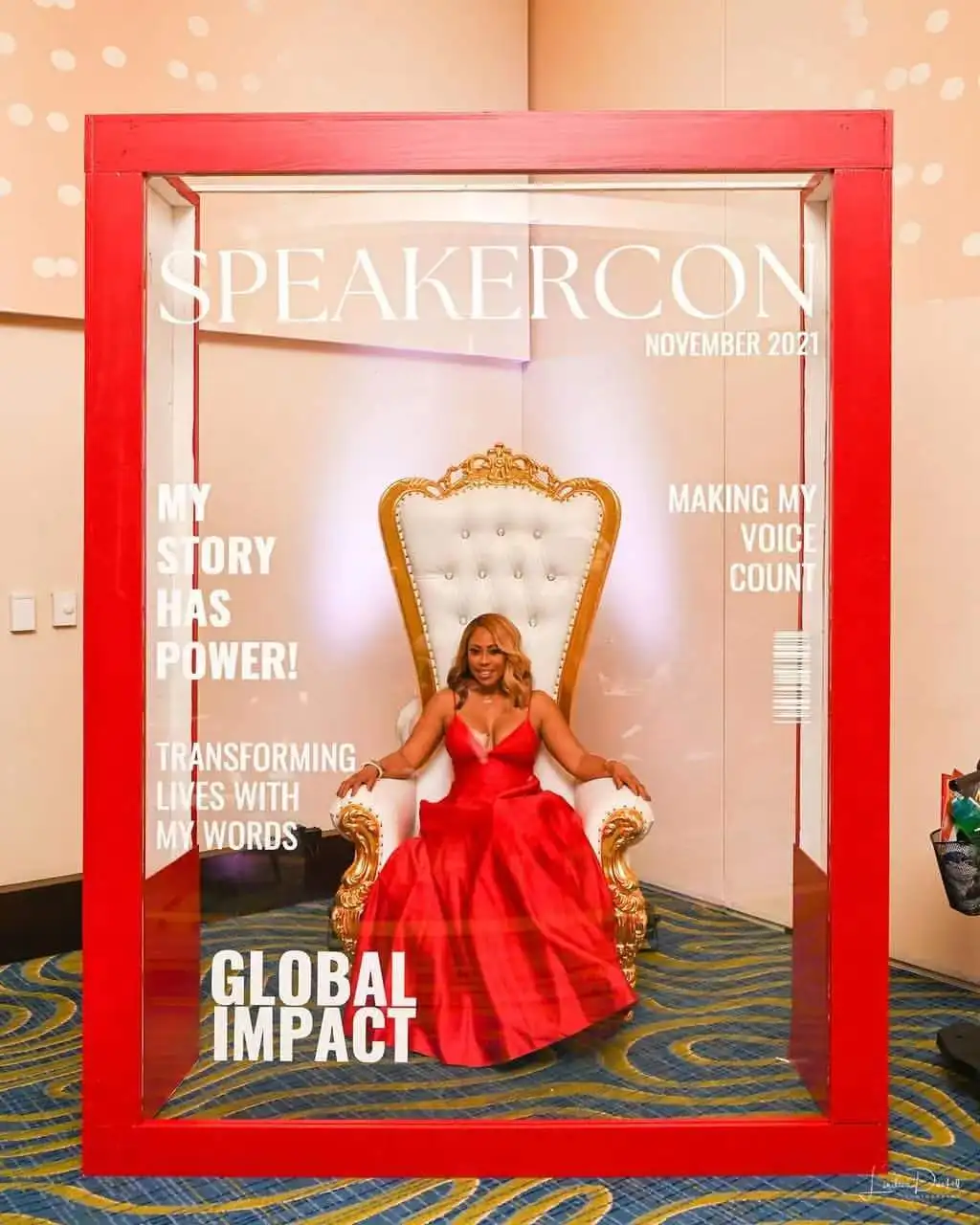 Magazine Photo Booth - Elegant Wedding Party Decoration