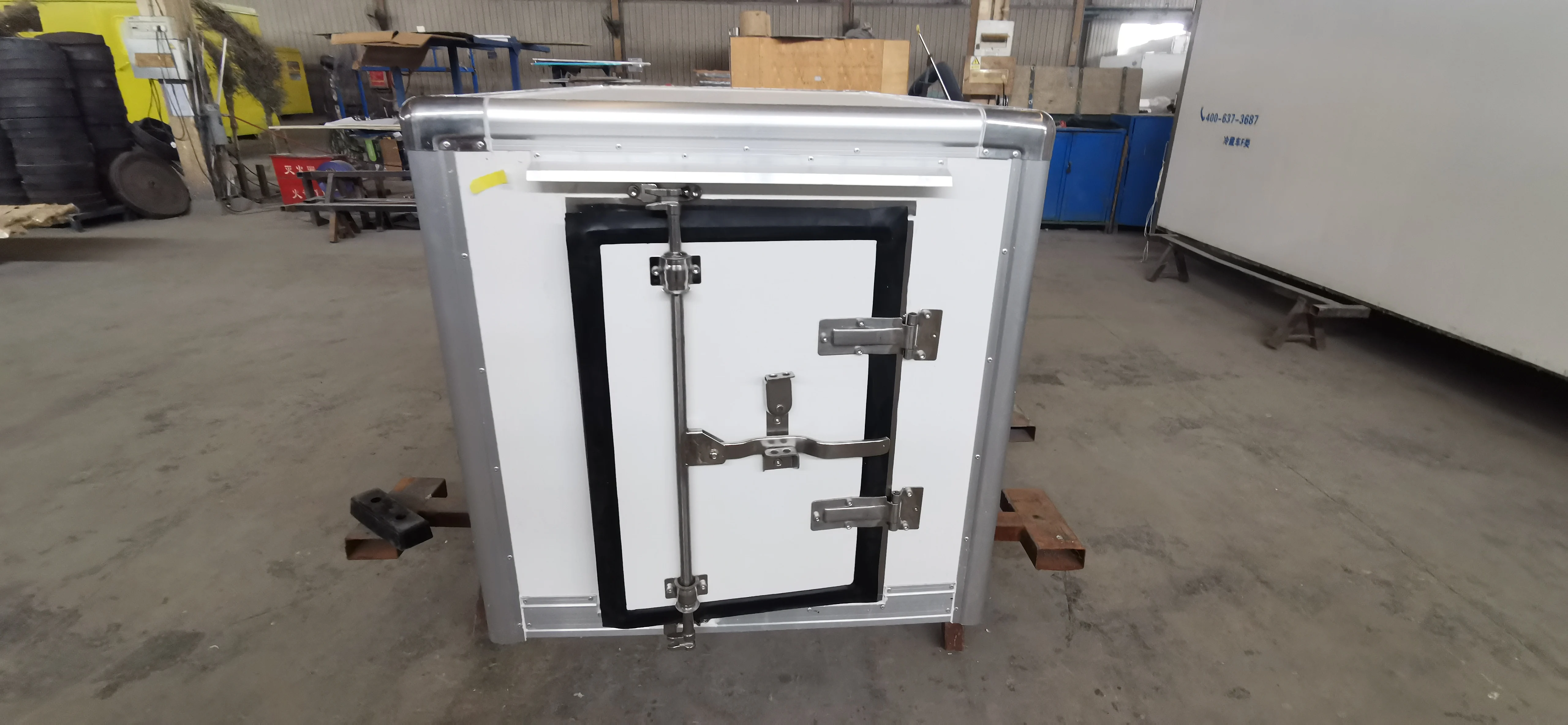 Transport Refrigerated Van Freezer Box Truck Cold Container Box for ...