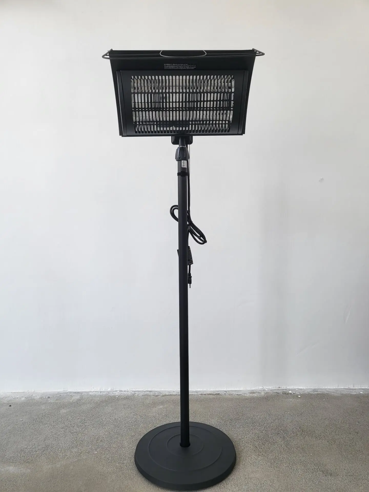 Patio Vertical Heater - Adjustable Height Quartz Heating