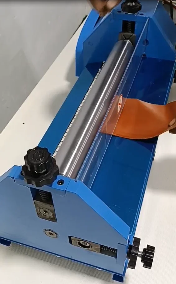 PVC Label Leather Shoe Sole Gluing Machine - Automatic