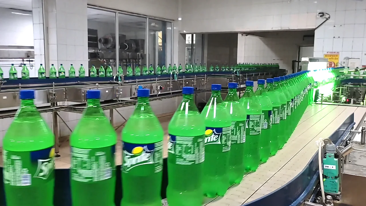 Automatic Bottled Soft Drink Bottling Carbonated Water Beverage Making ...