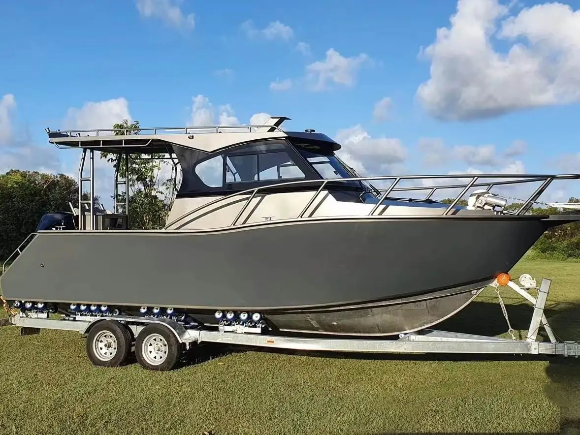 Speed Fishing Cruiser Boat 7.5m Party Boat Fishing Waterplay Craft ...