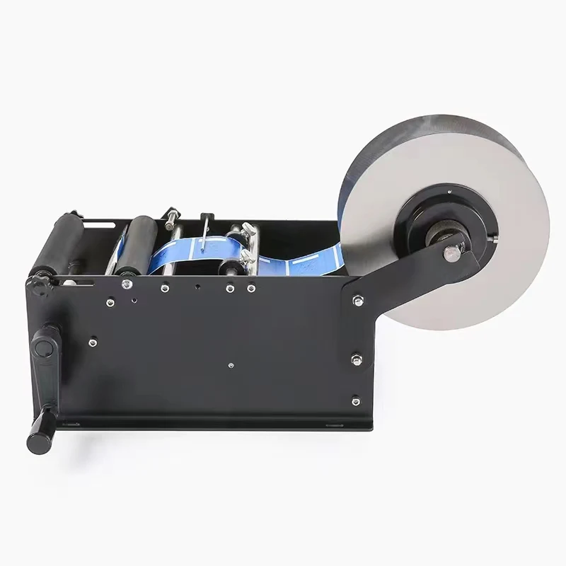 Manual Labeling Machine for Round Bottles - Easy & Efficient