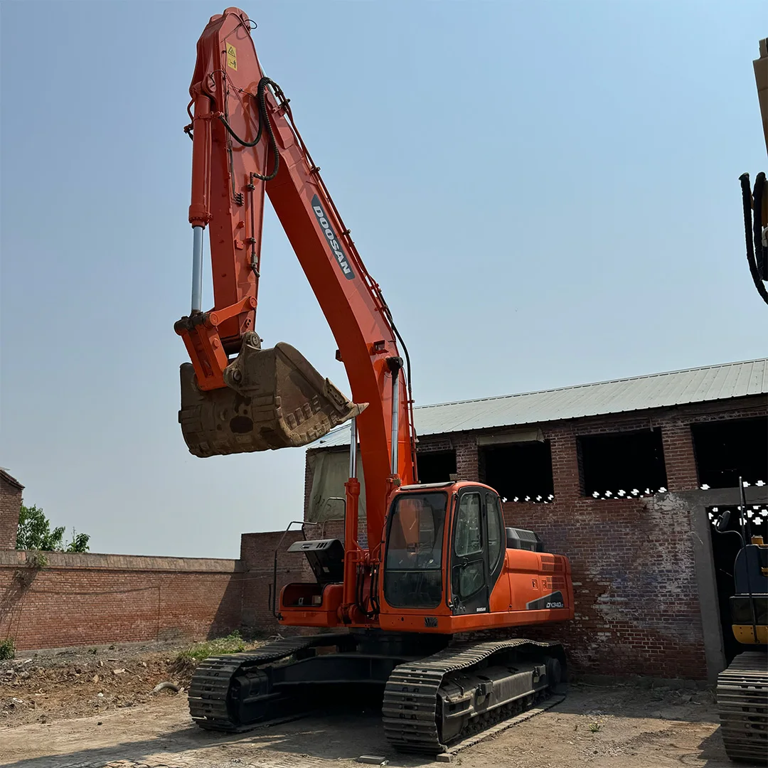 Doosan DX340LC - 34 Ton Used Excavator with Video Inspection