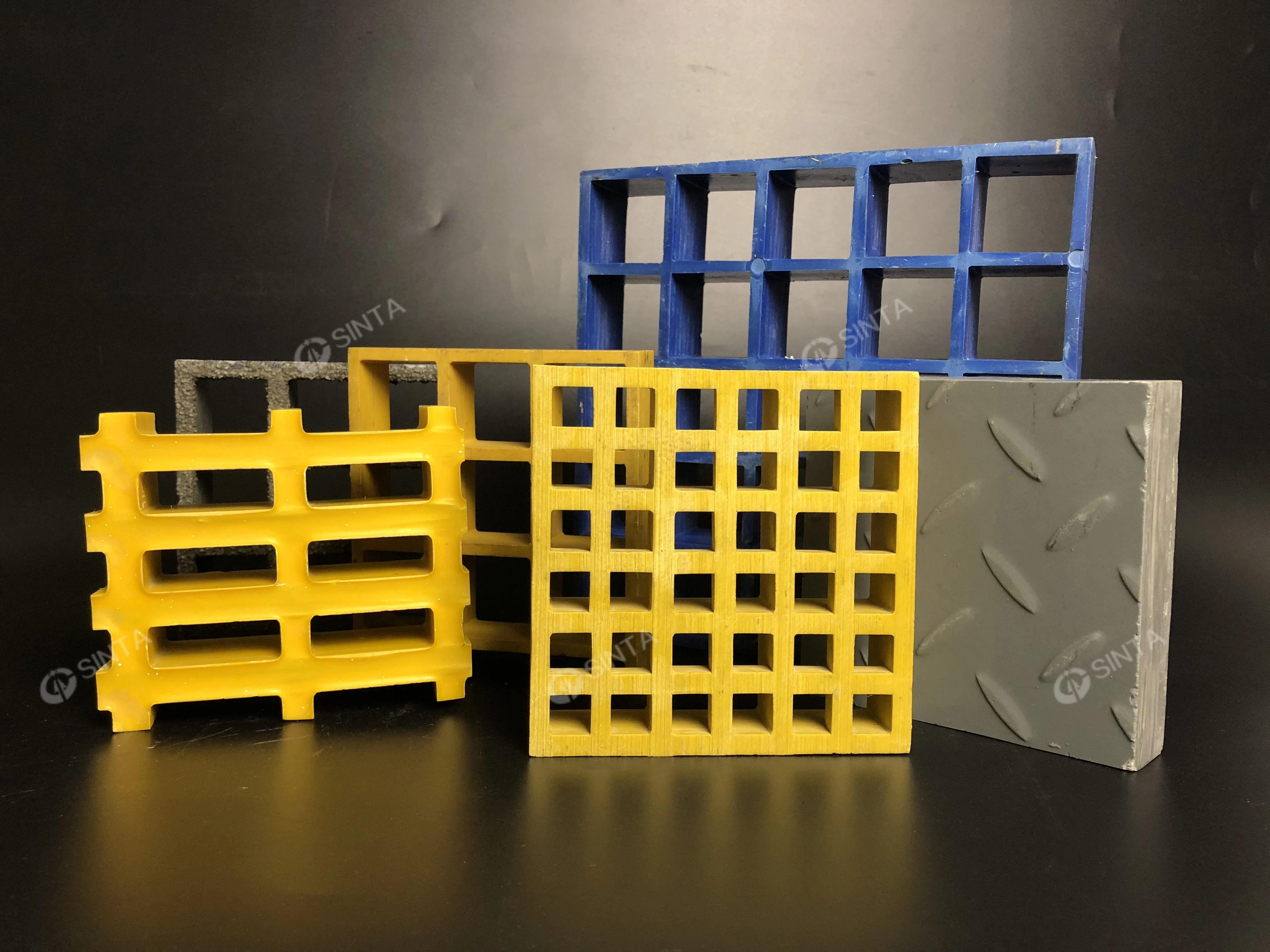 Factory Molded Walkway High Strength Fiberglass Grating 38x38x25mm FRP ...