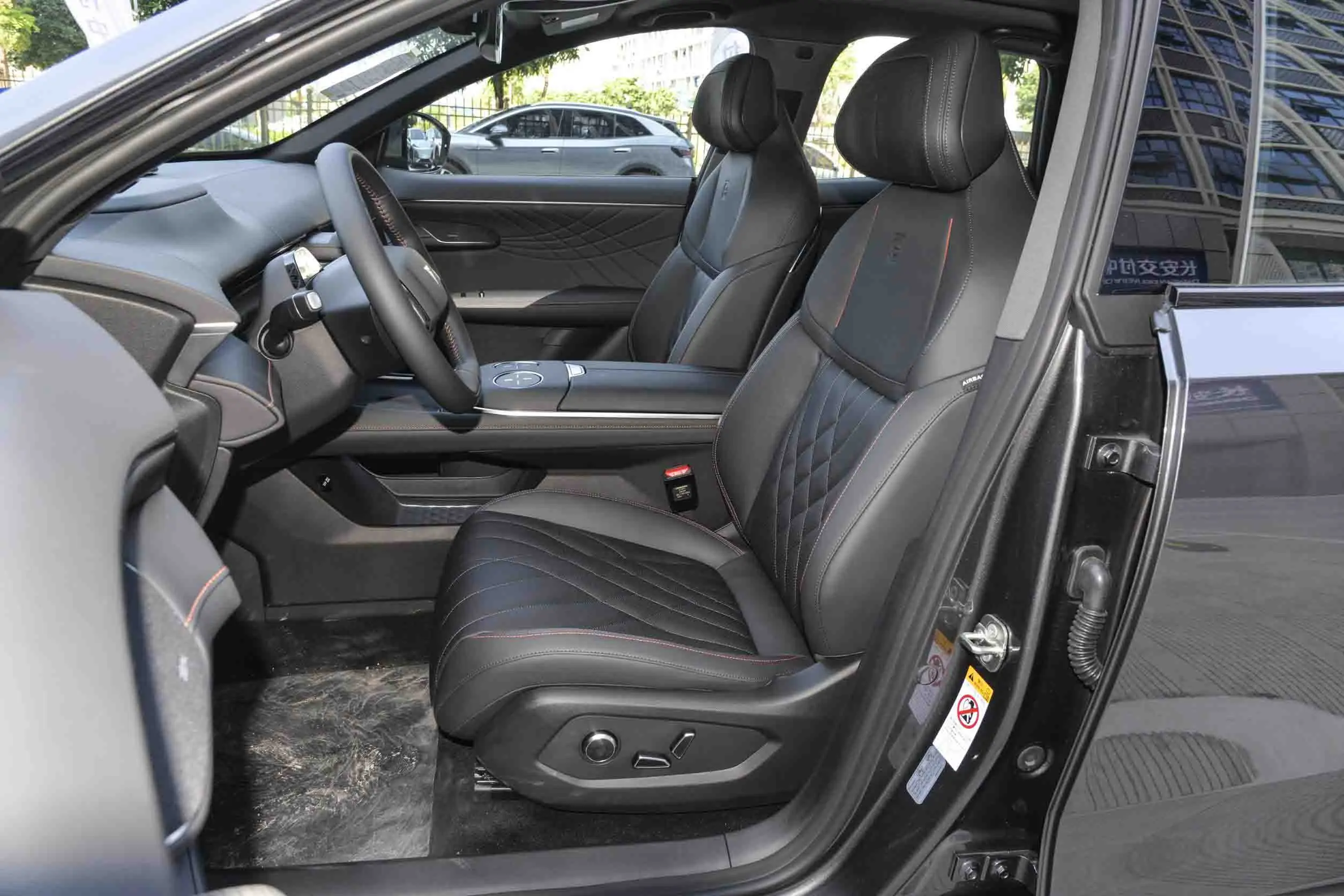 Changan Deepal S7 Luxury Electric SUV – 5 Seater, 121 km Range, 180 Km ...