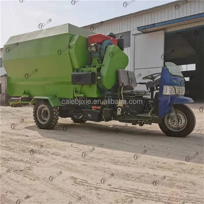 Three Wheel Manure Cleaning Machine - Efficient & Durable