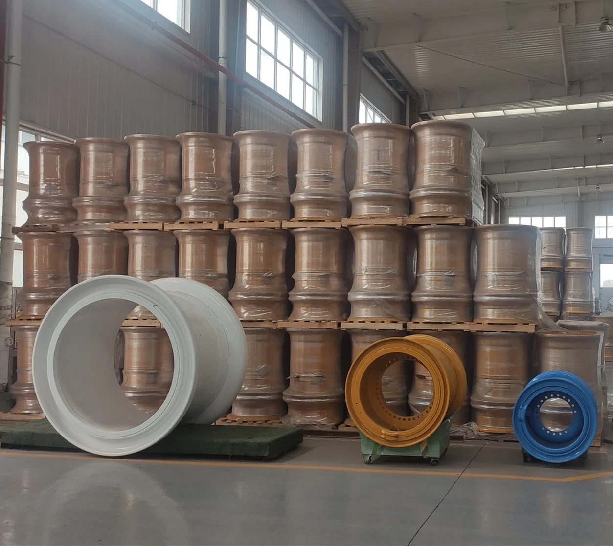 Large Mining Truck Cat 777 Steel Wheel Rim Tyre Size 24.00-49 Otr Steel ...