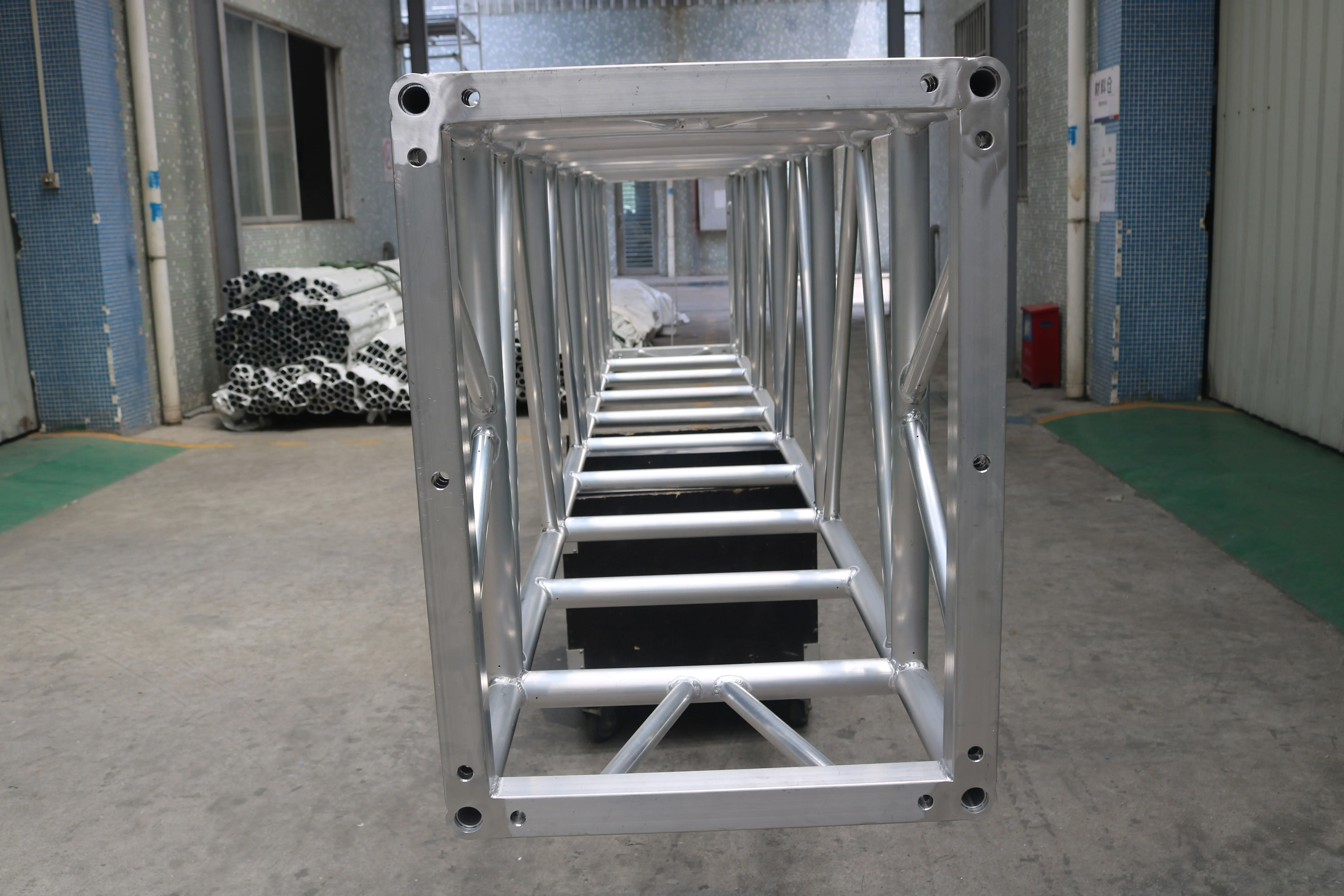 Aluminum Lighting Aluminum Truss Roof Trusses Wedding Stage Box Truss ...
