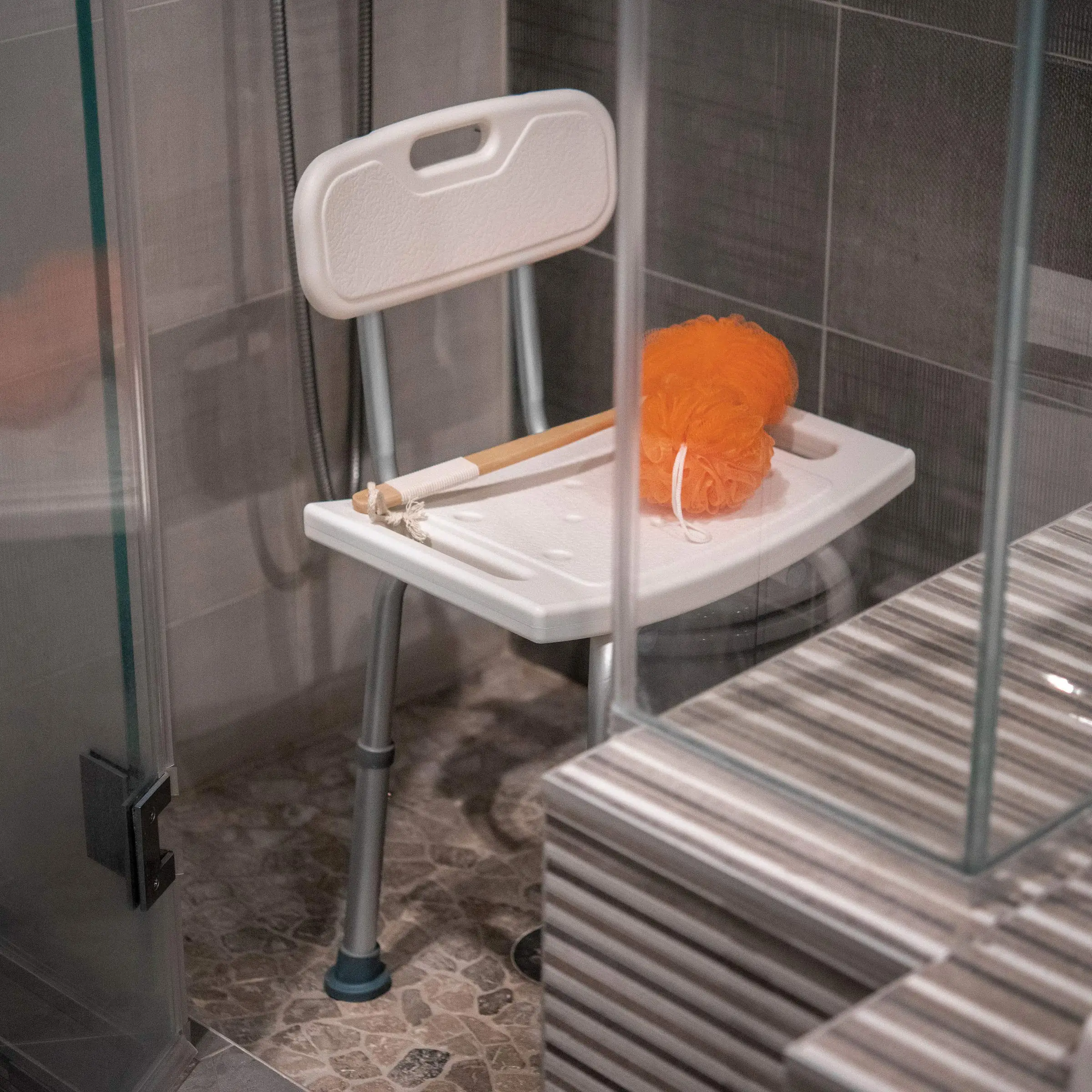 Built Quickly Aluminum Legs Shower Chair For Shower Stall Easily Adjust ...