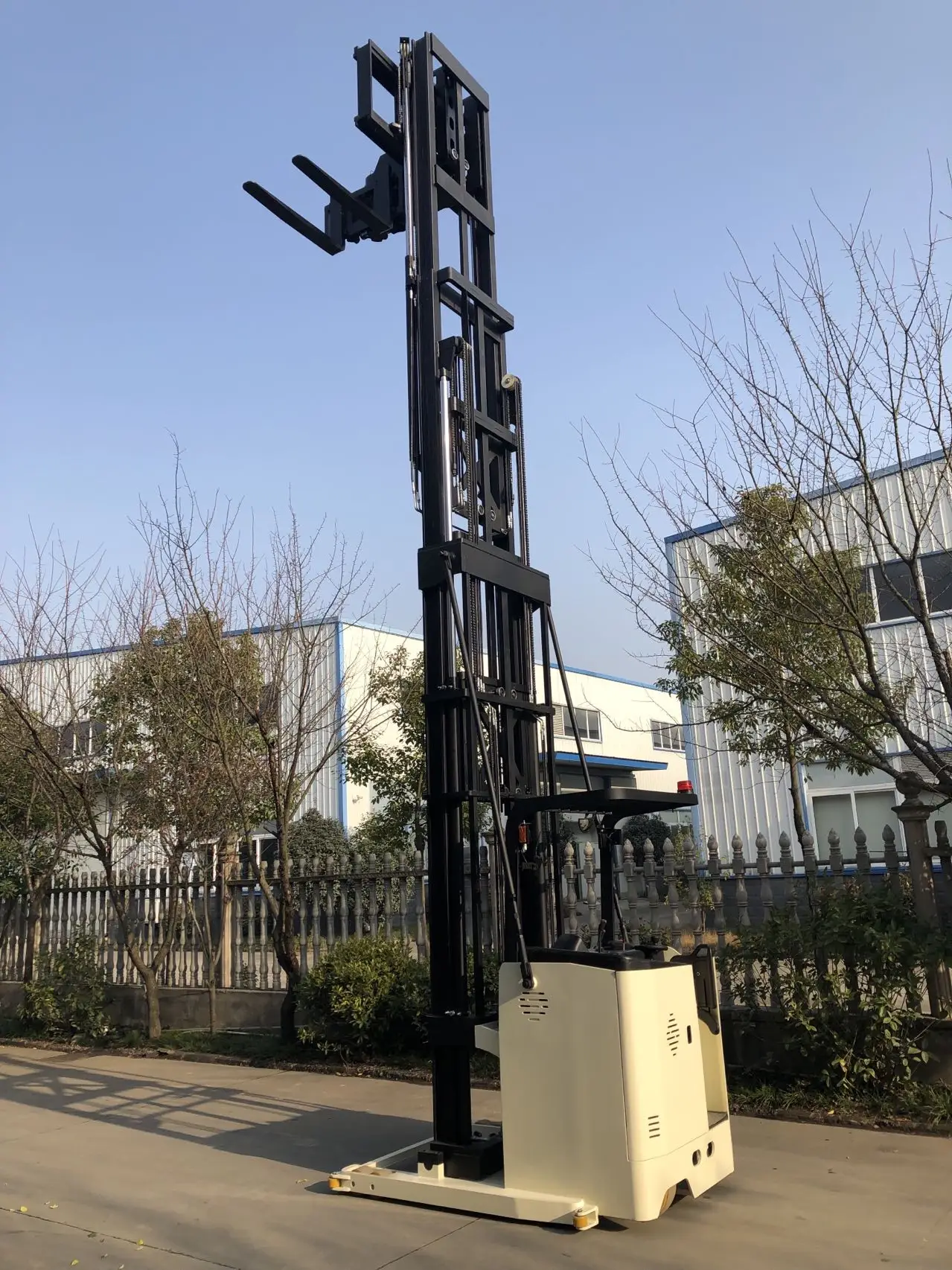 Efork Very Narrow Aisle Vna 1.5 T 2ton 14 Meters 18 Meters 3-way ...