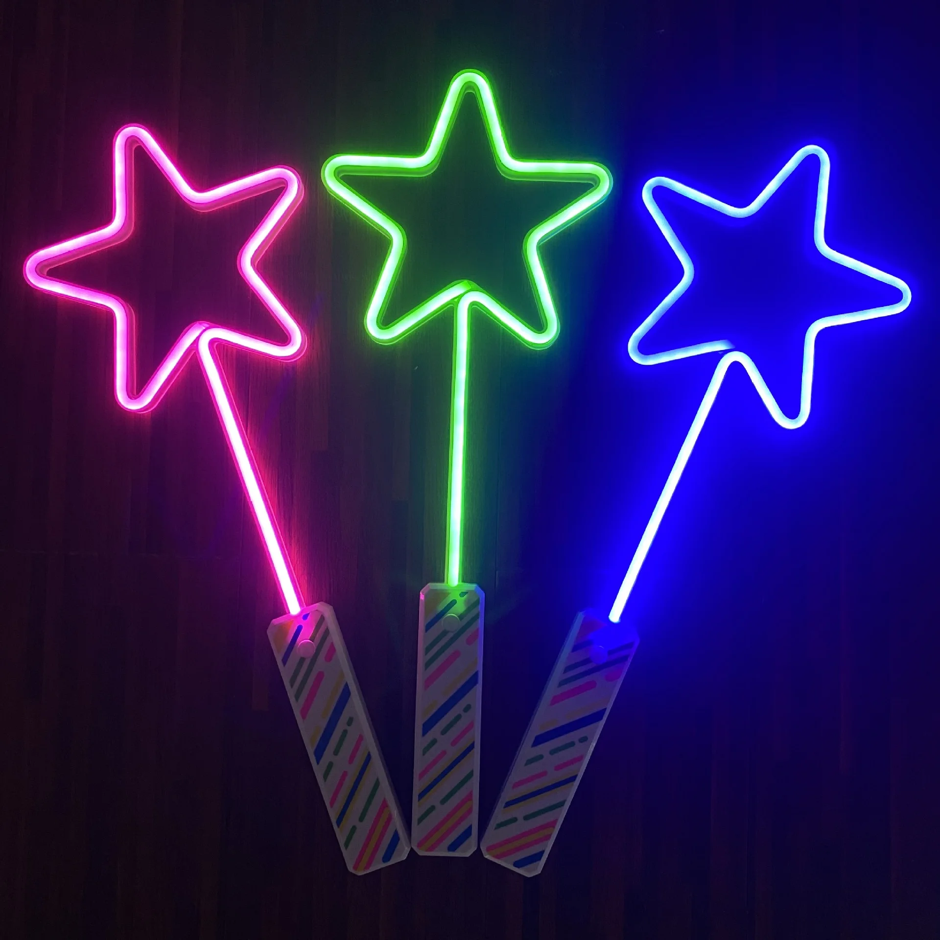 LED Neon Party Lights Flashing Batons Cheering Heart-shaped Glow Stick ...