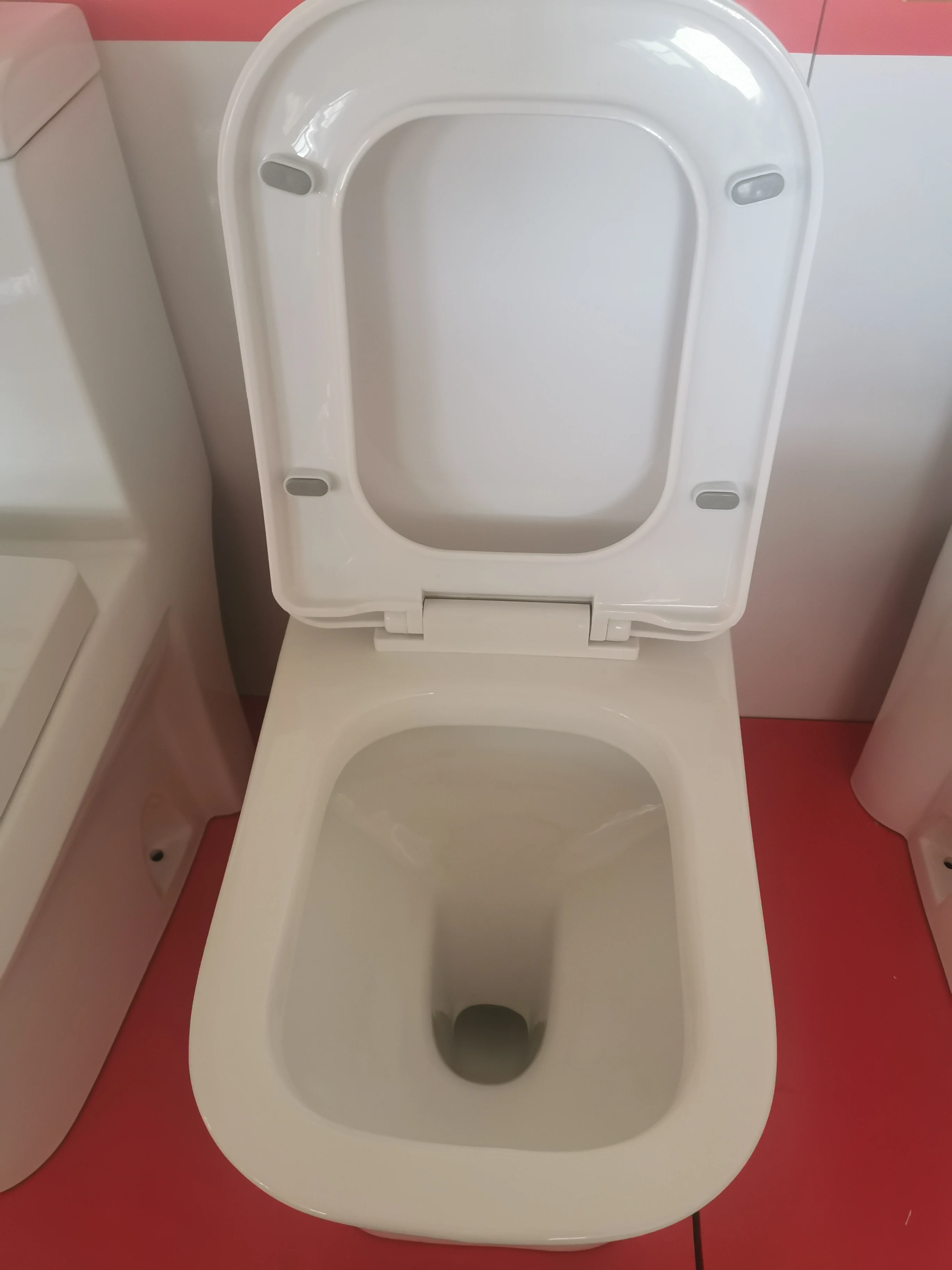 Factory Product S-trap Wc Pakistan Hot Sale One Piece Bathroom Siphonic ...