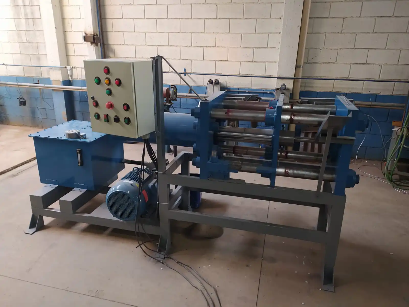 Automatic Hydraulic Lead Wire Extruder with Engine