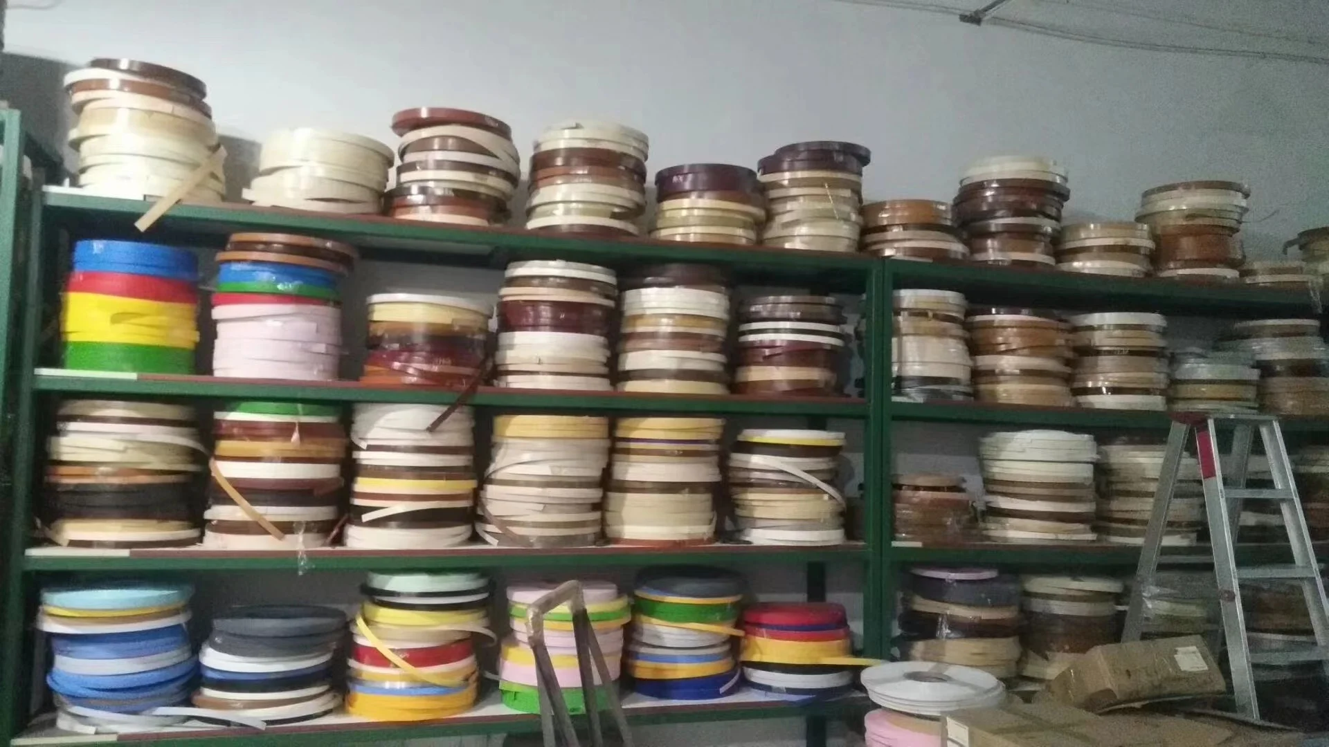 Durable 18mm PVC Office Desk Edge Banding with Gold & White U