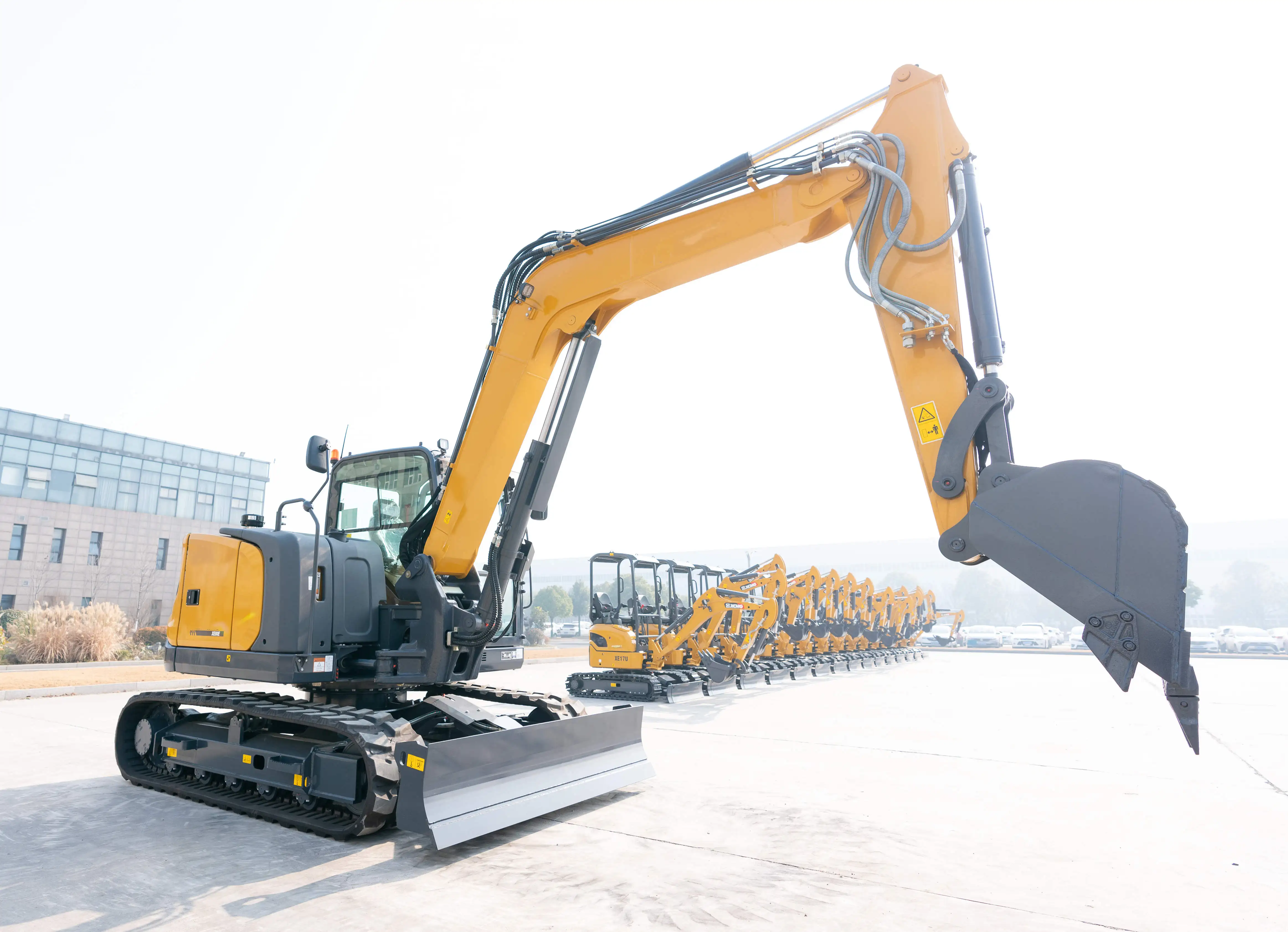 High Efficiency 7 Ton 8 Ton Excavator Hydraulic Digger Machine For Sale ...