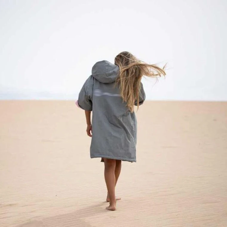 Pink Dry Surfing Robe Custom Winter Windproof Waterproof Poncho ...