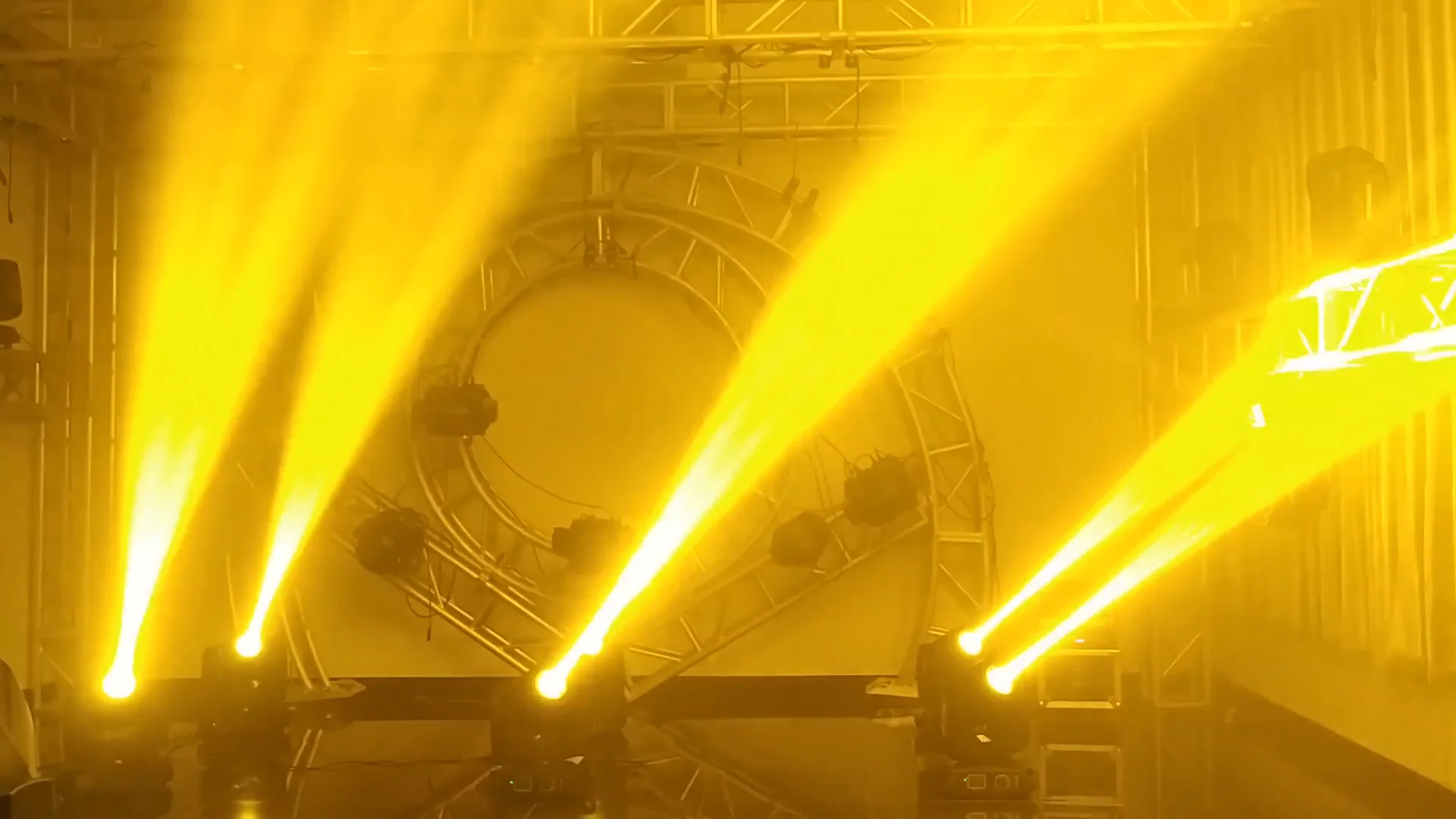 Mini Beam Light 7r Sharpy Beam 230 Moving Head Stage Light - Buy 7r ...