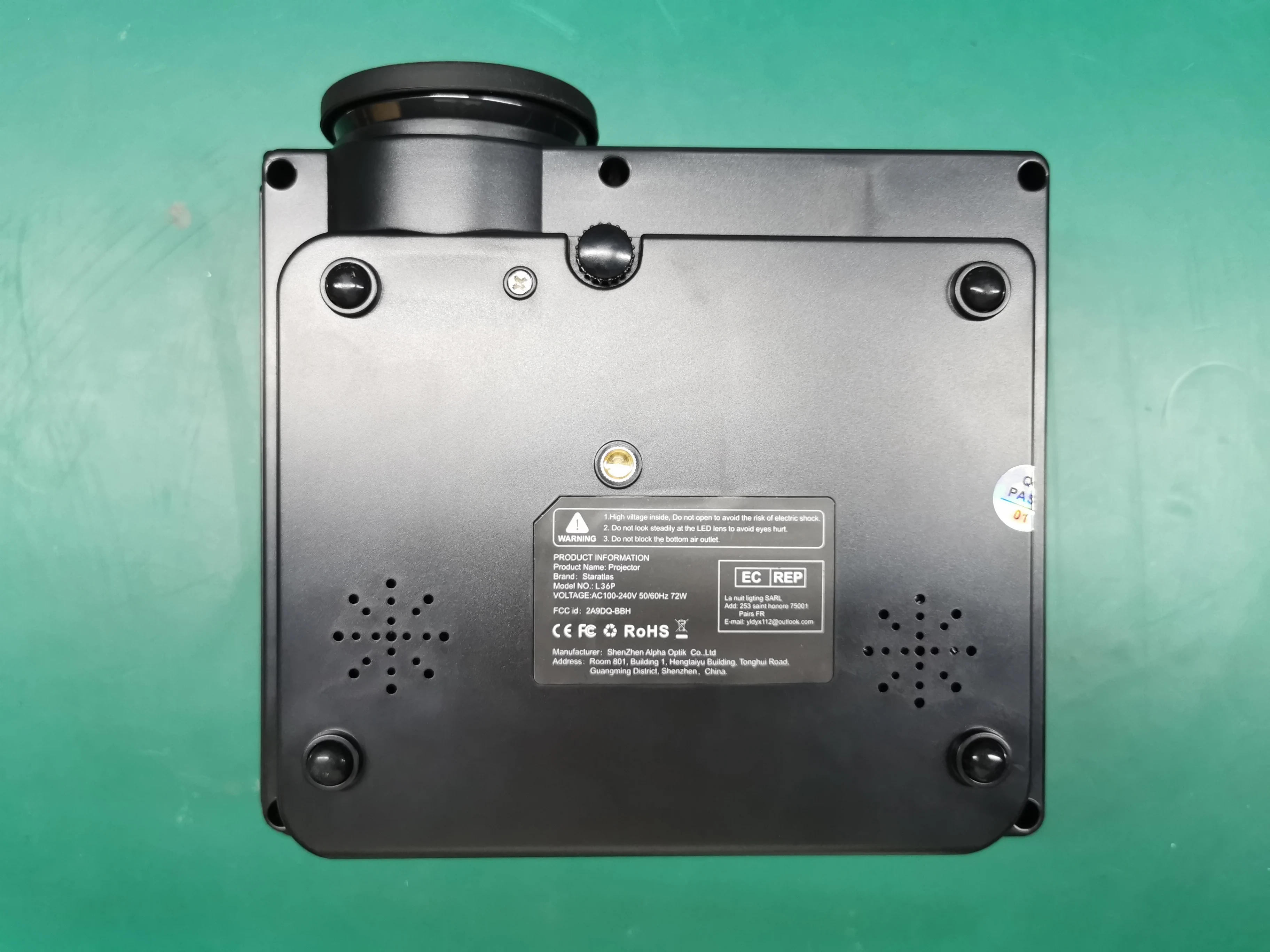 SUNYS L36P Mini 4K Projector - Smart, Portable, and Versatile