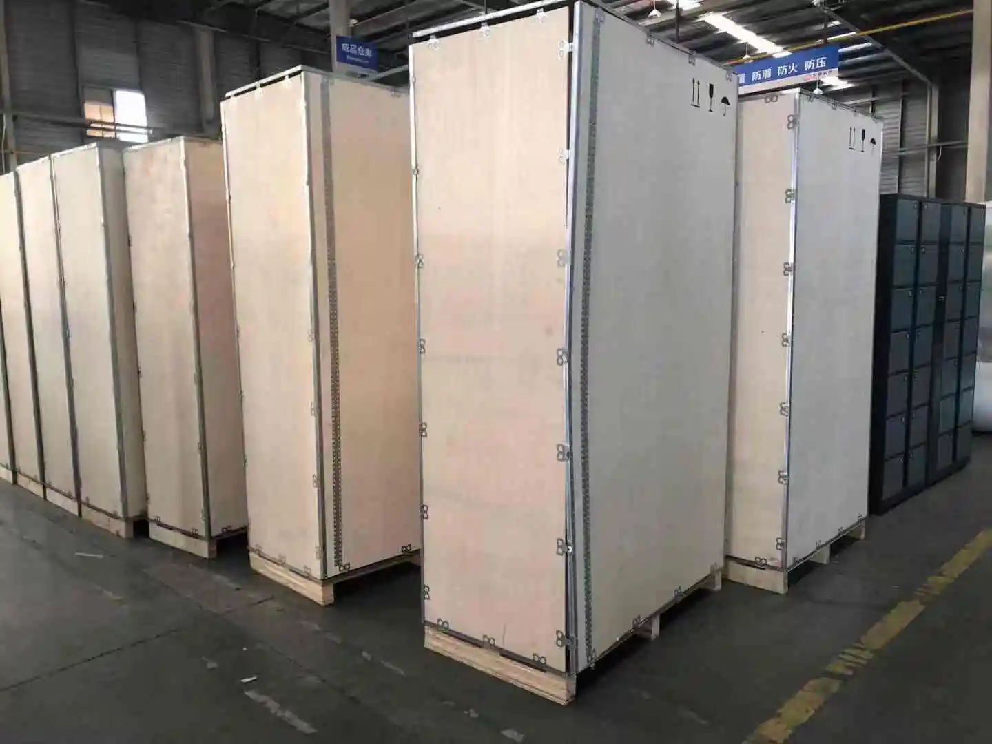 Großhandel Elektronische Smart Cabinet Metall Intelligent Parcel ...