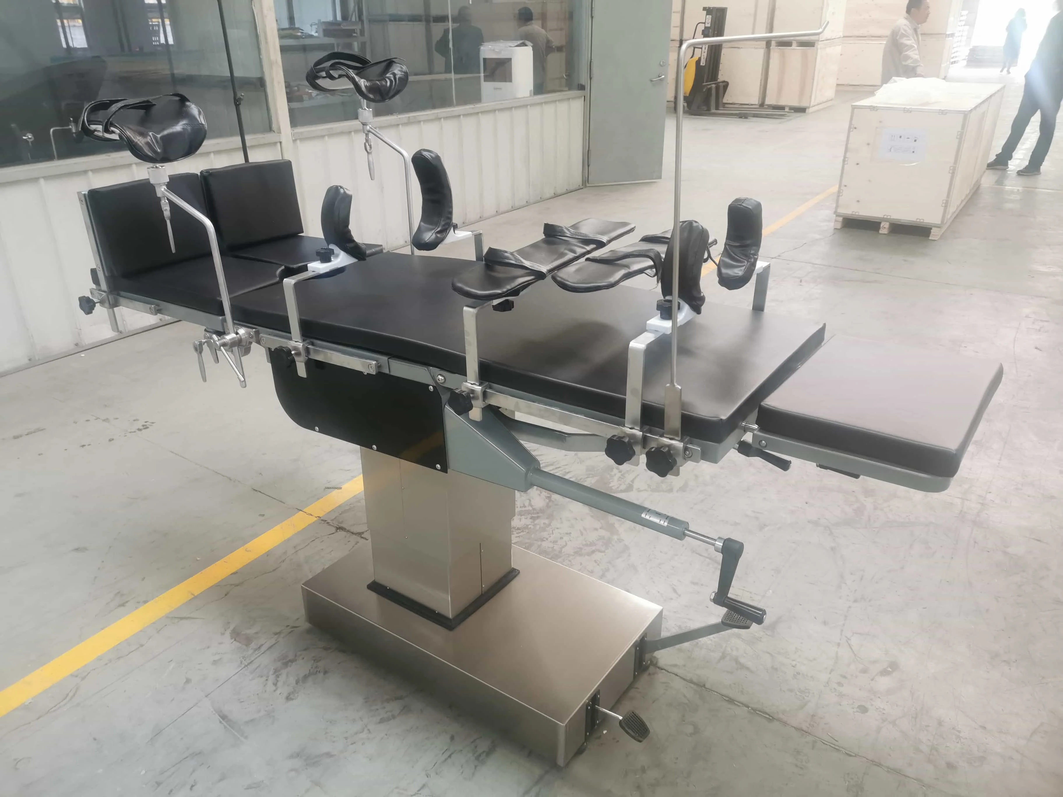 Medical Equipment Birthing Gynecology Operating Table Electric ...