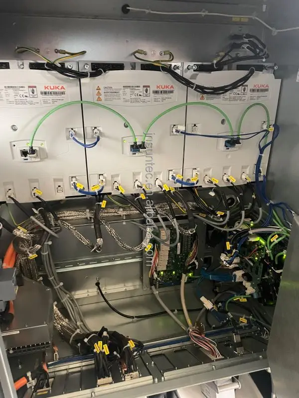 SUNTEC Kura CNC Robot Arm - Houten Robot CNC Bending Machine