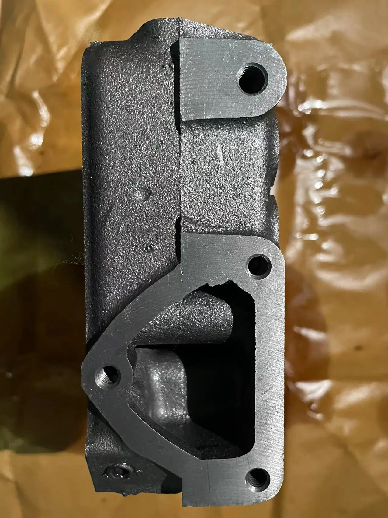 Engine 6sd1 6bd1 6hk1 Cylinder Head Isuzu - Buy 6hk1 Cylinder Head ...